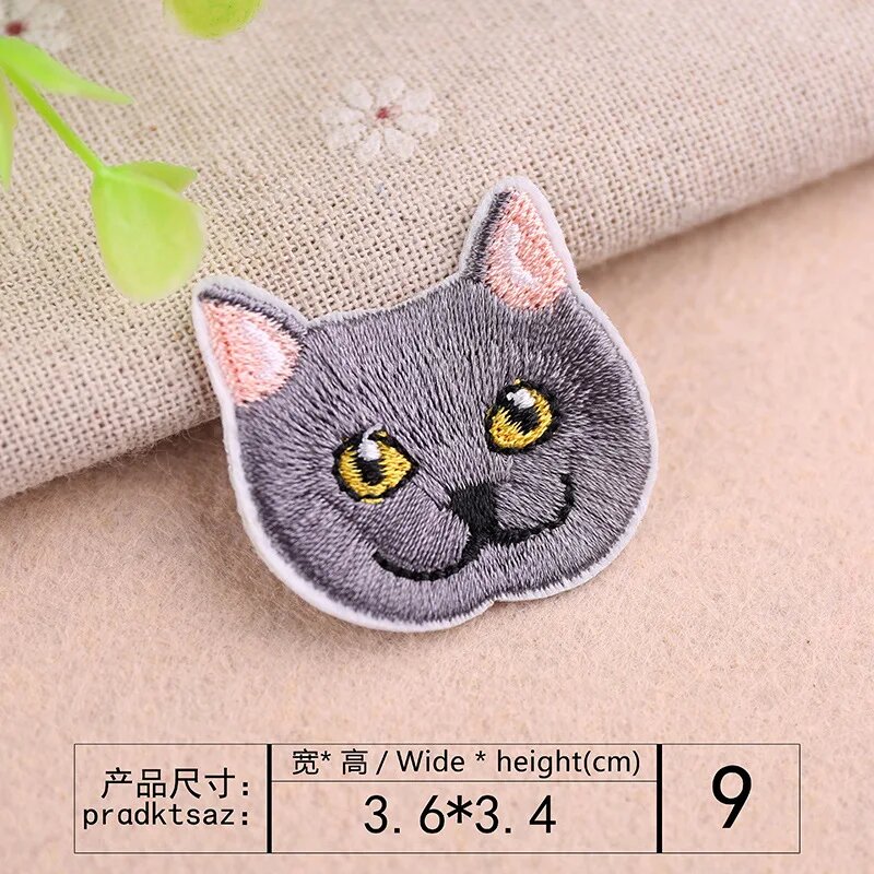 Вышитая нашивка "Серый котик", 3.6*3.4 см, Color: 9
