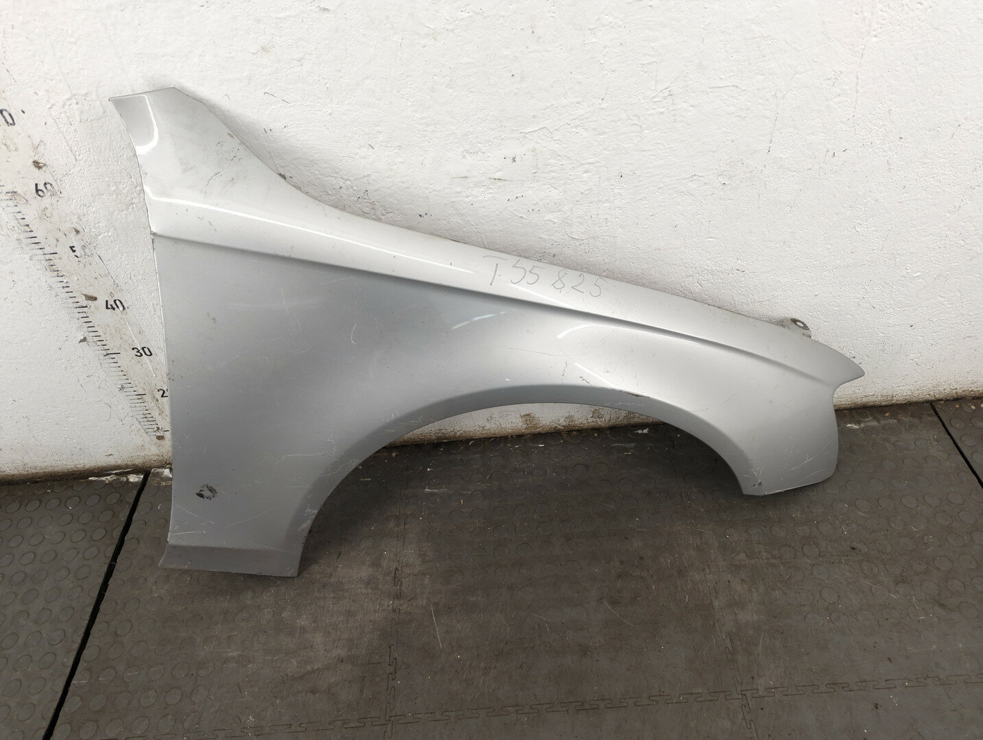 Крыло правое переднее Audi A4 (B8) Б/У