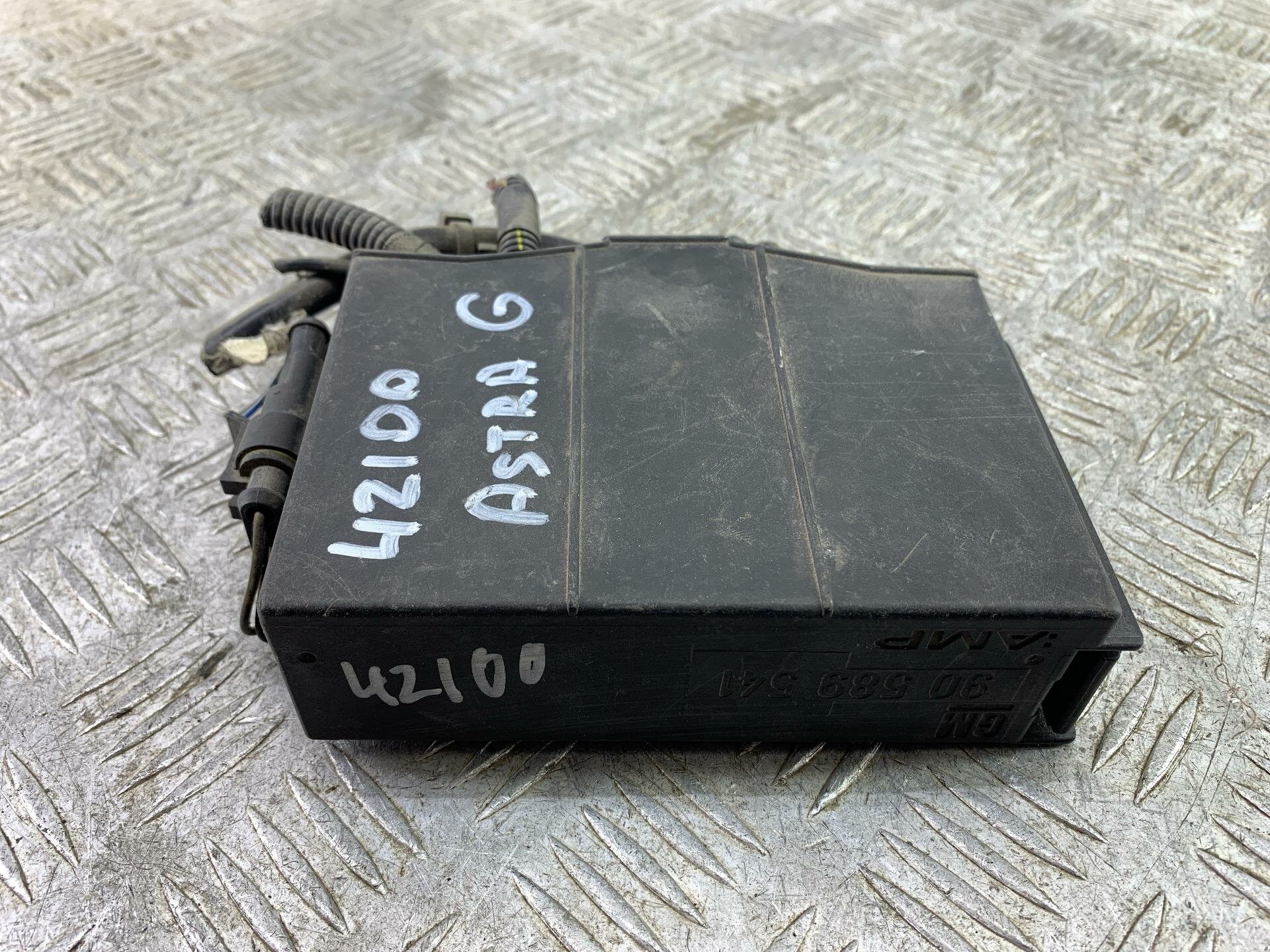 Блок предохранителей Opel Astra G 2001 9685661