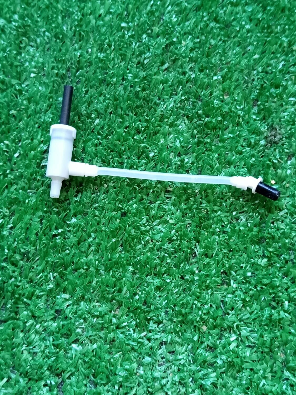 Клапан разбрызгивателя для утюга Hyundai H-SI01559 (с разбора)