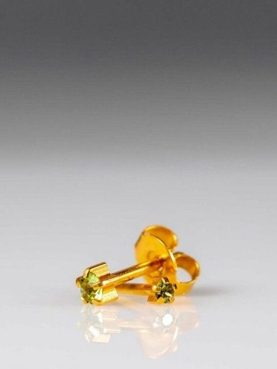 Серьги пусеты, искусственный камень