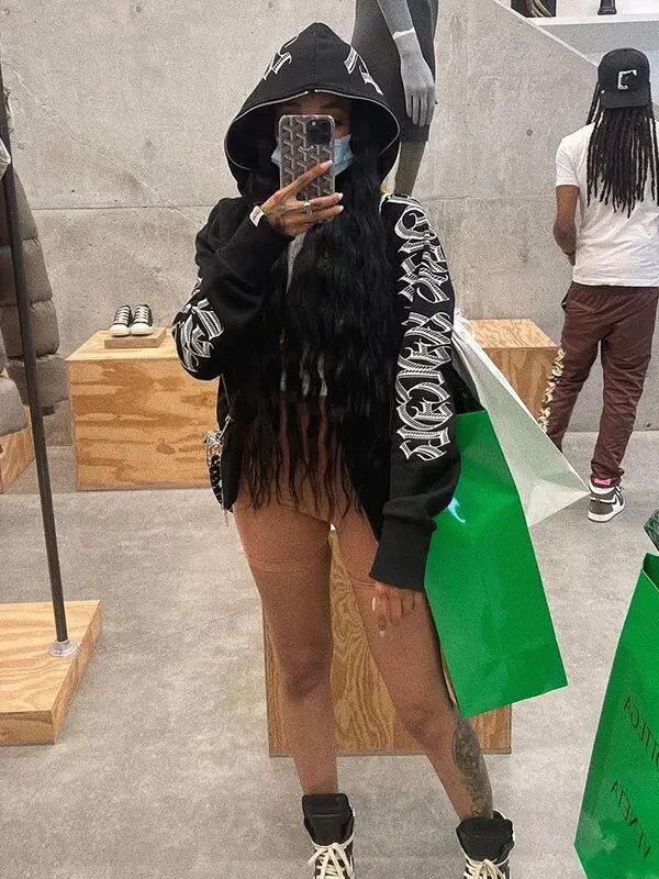 Толстовка спортивная