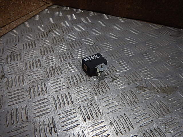 Б/У Иммобилайзер, Hyundai (Хендэ)-GETZ 1 (02-05) HYUNDAI GETZ 1 (02-05) без видимых повреждений 243696 Hyundai-KIA арт. ...