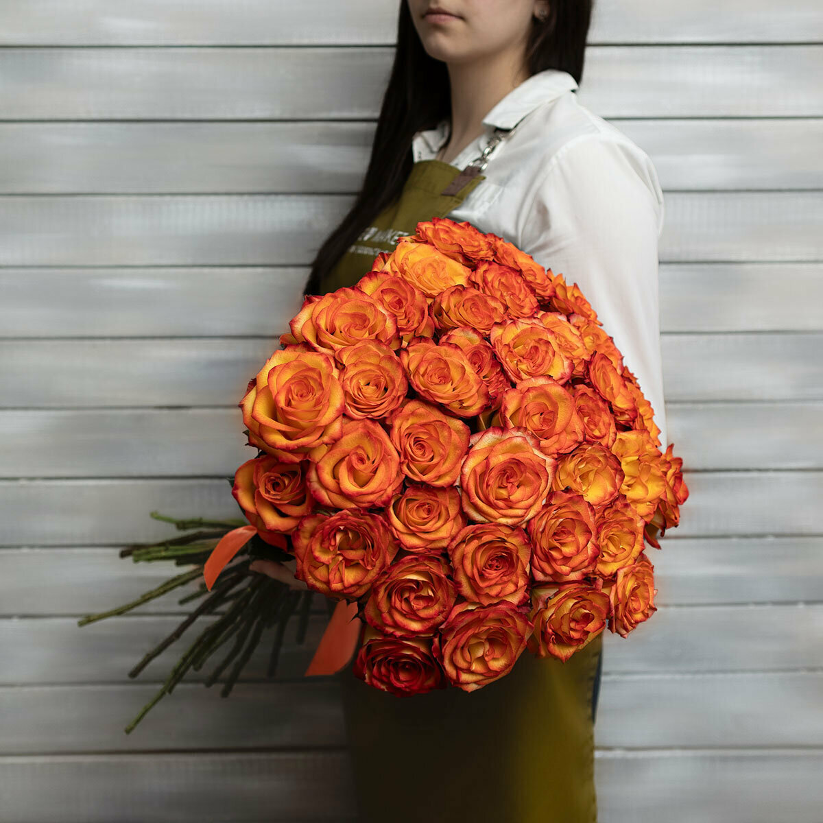 37 оранжевых роз Эквадор, высота 50 см, монобукет от Букет Маркет