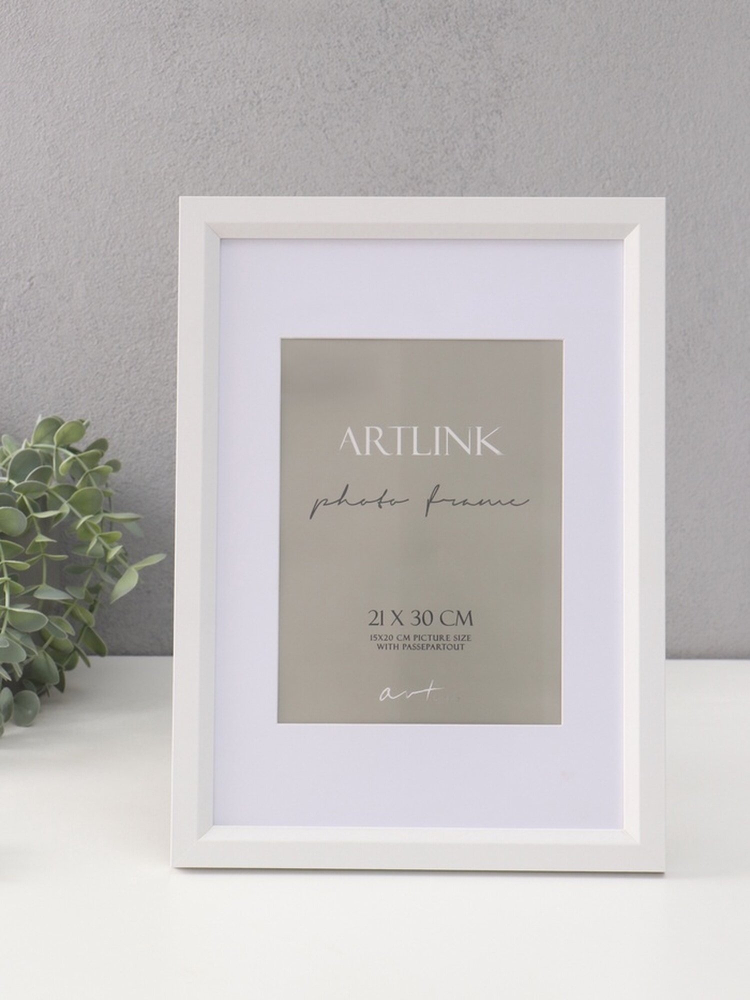 Фоторамка для фото 21×30 см, с паспарту (15×20 см), Anna, МДФ, белый (пластиковый экран)