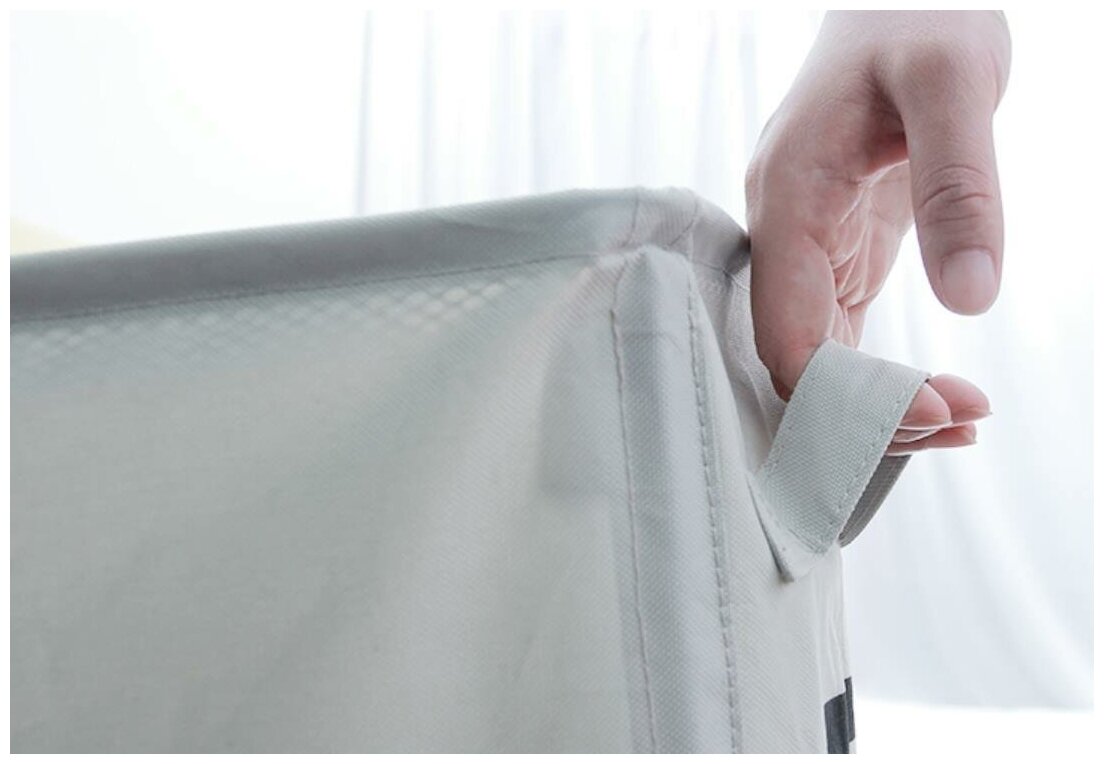 Узкая корзина для белья LAUNDRY 20 см на колесиках голубого цвета H&B Accessories
