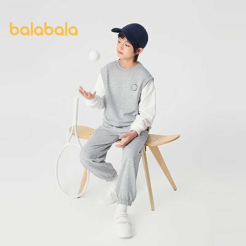 Комплект одежды