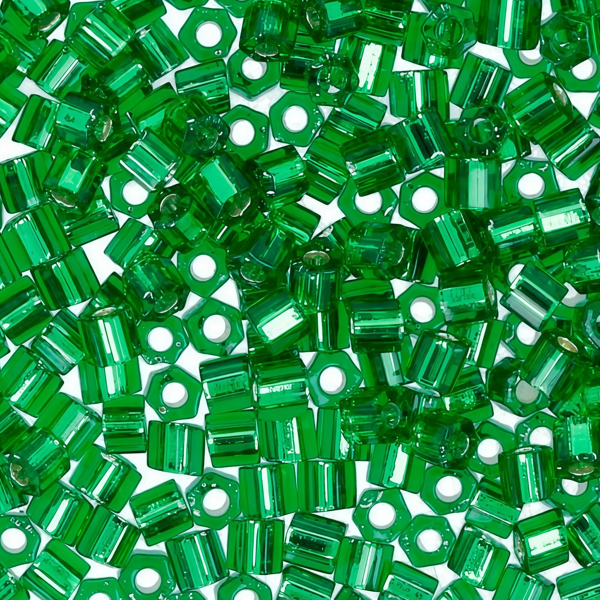 Бисер TOHO Hexagon, размер 11/0, цвет #27B (Внутреннее серебрение, травянисто-зеленый), 10 грамм