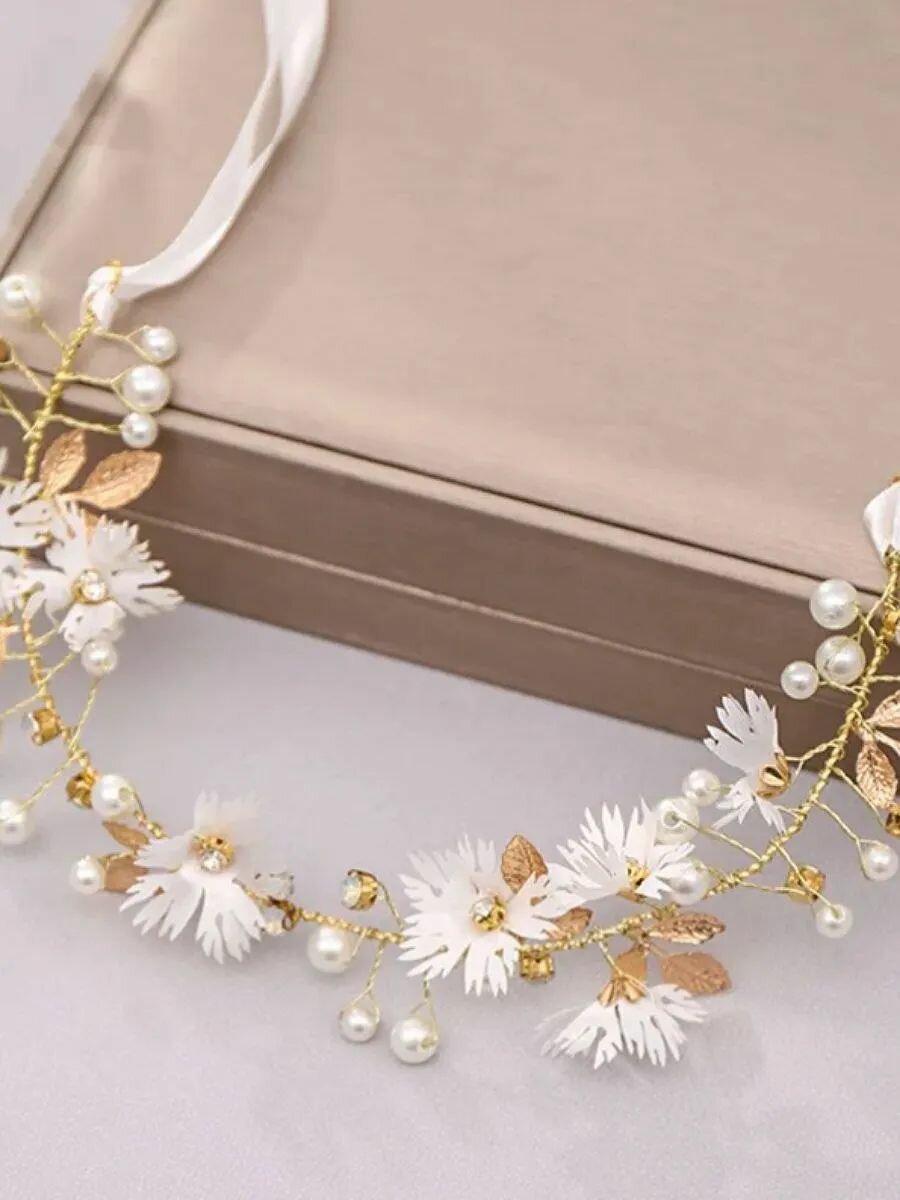 Диадема. Свадебное украшение для волос