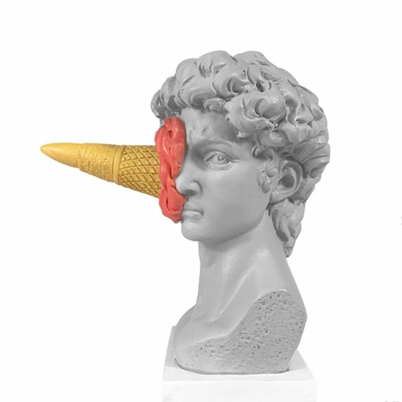 Орнамент в виде скульптуры Давида