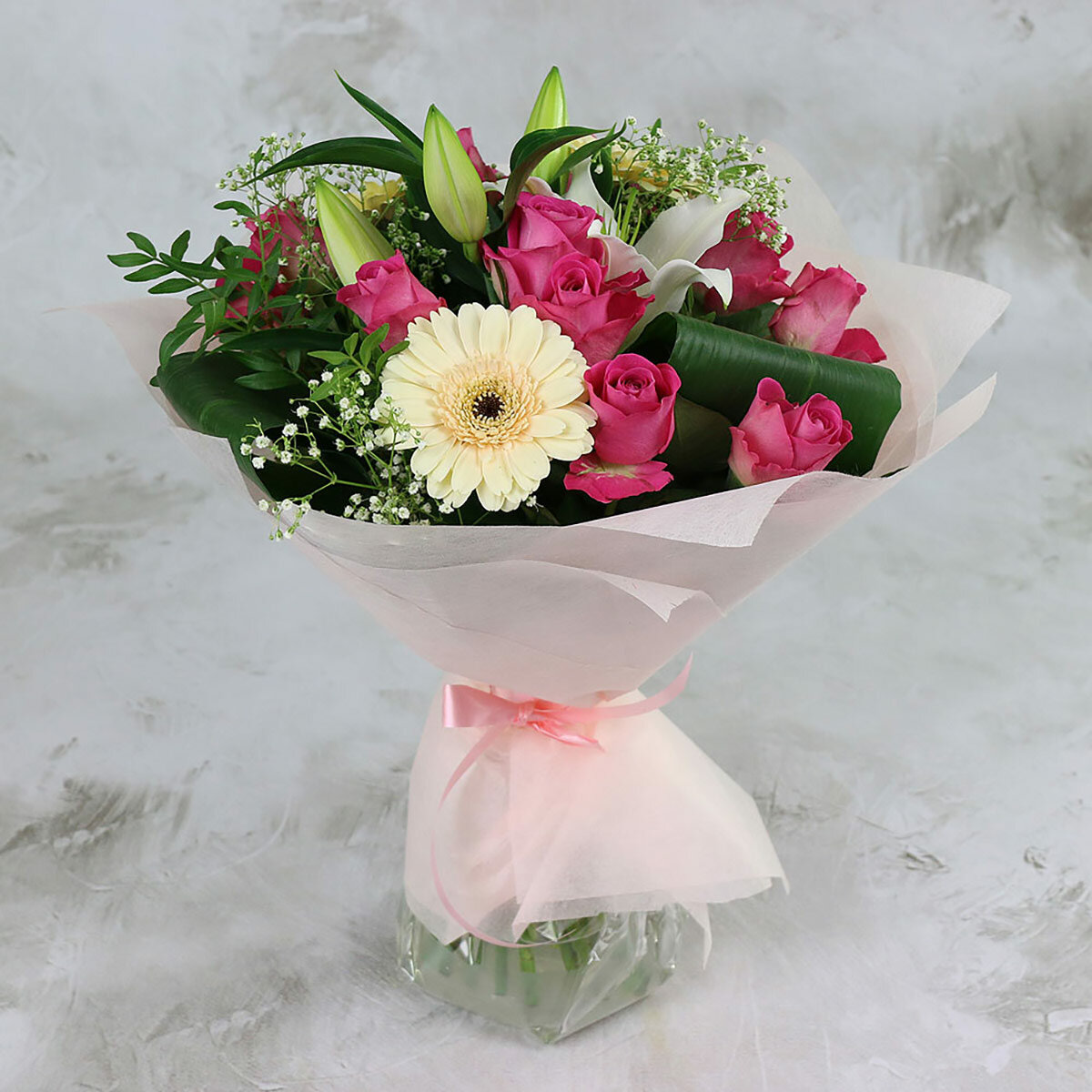 Букет Букет Маркет, ассорти, роза, гербера, лилия, высота 45 см