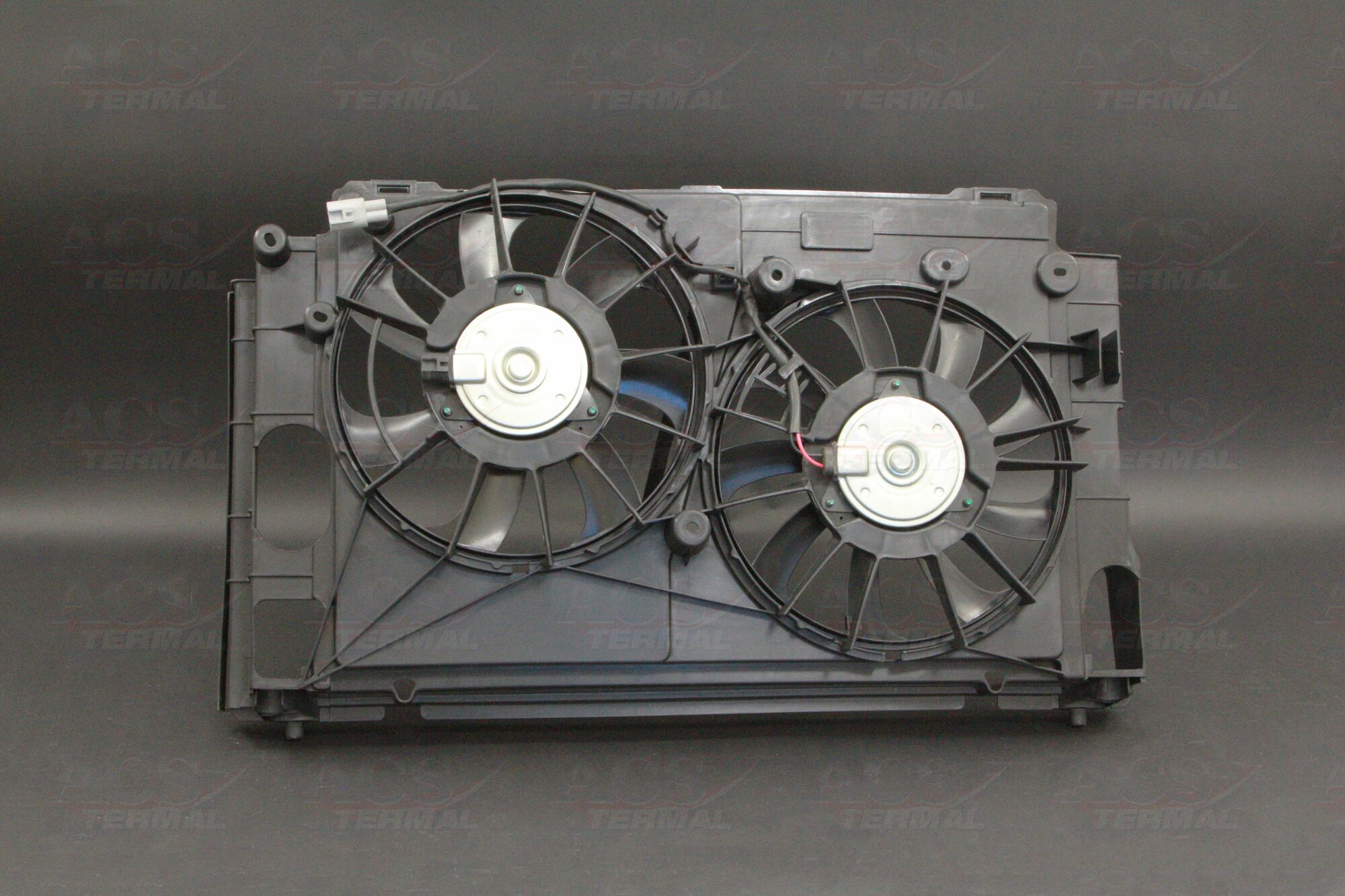 404223 Вентилятор охлаждения для Toyota Prius (09-15)