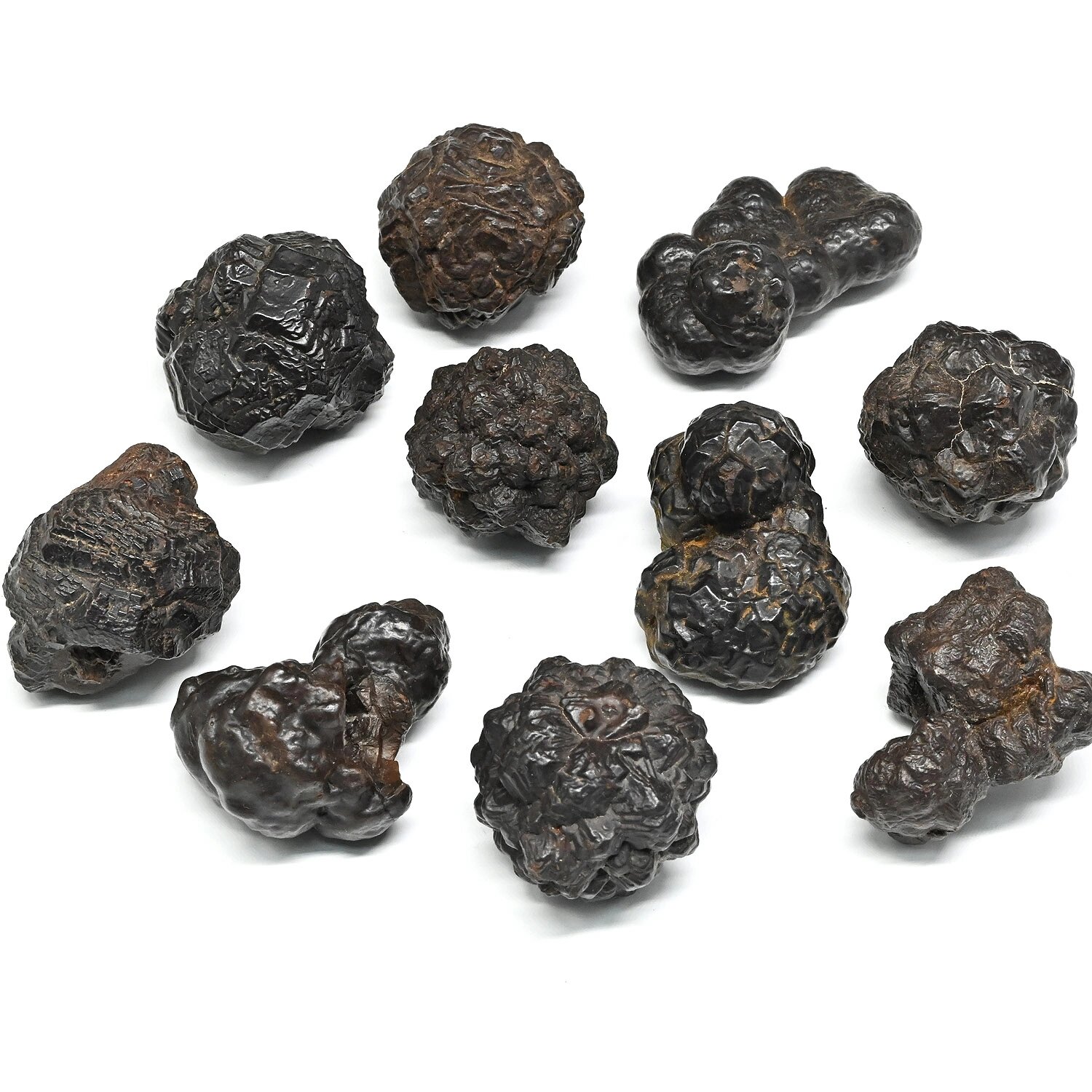 Минерал гематит 32*25*18м, 30-39г .