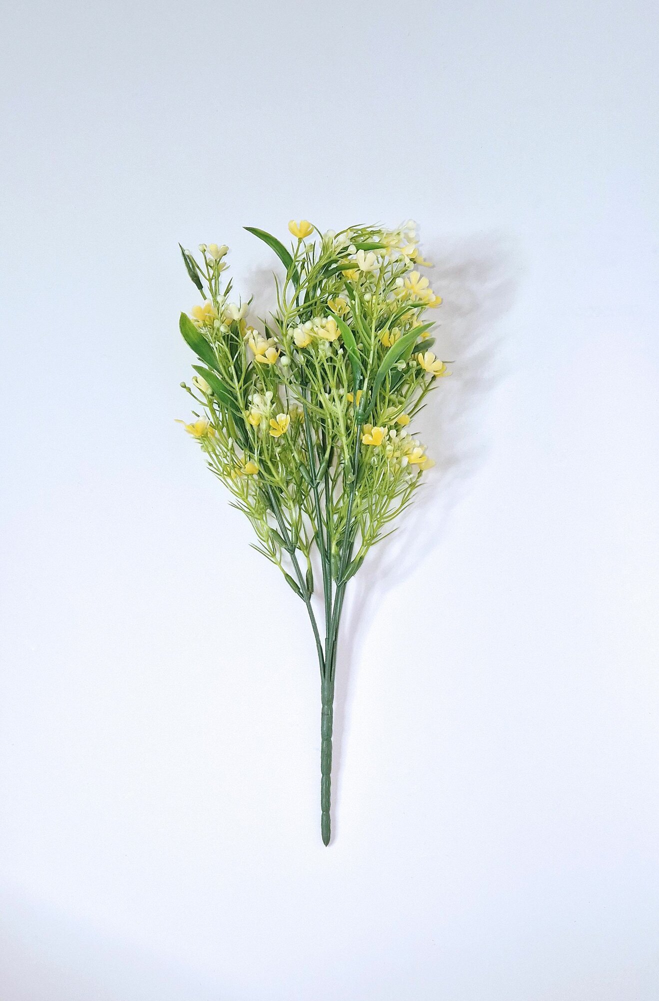 Букет лютиков пластик декоративный нежно-желтоватый, 34 сантиметров