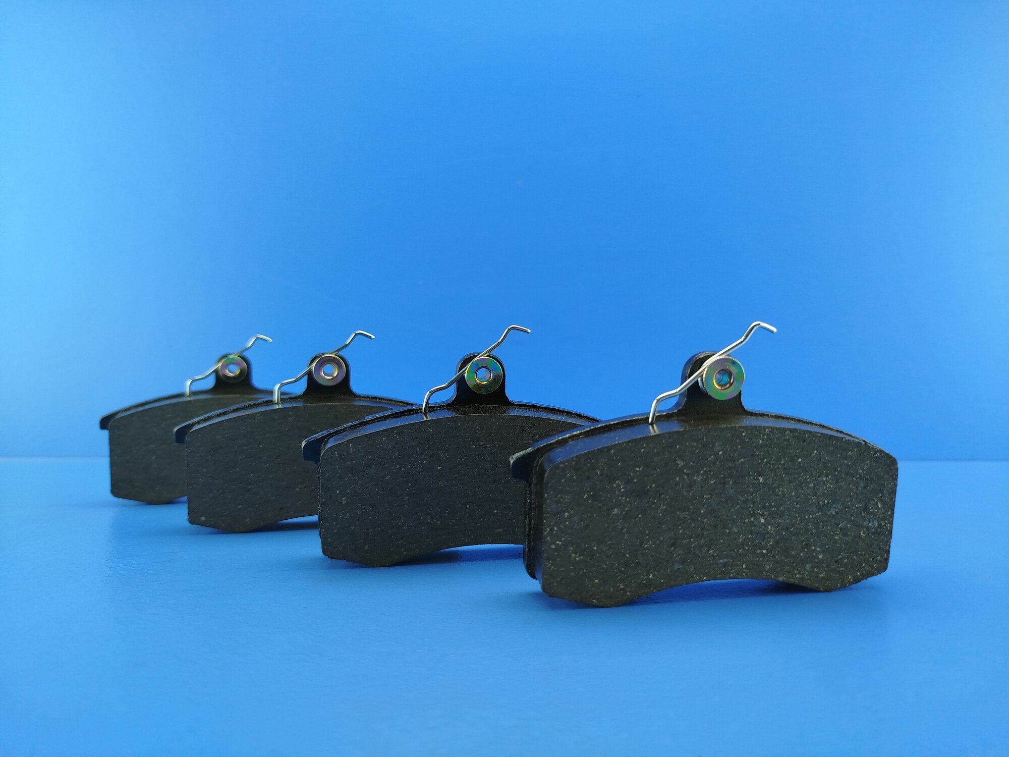 Колодки переднего тормоза "PILENGA" для автомобилей ВАЗ 2108-15, Калина, Приора, Гранта