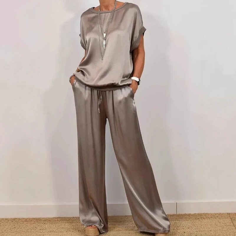 Комплект одежды