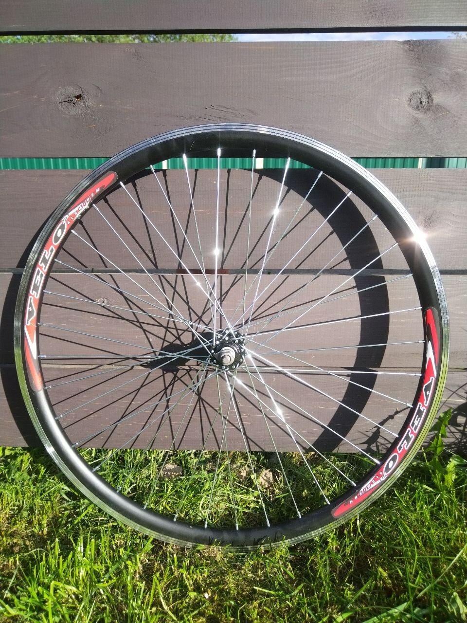 Колесо 26" переднее, гайки, V-тормоз, двойной алюминиевый обод