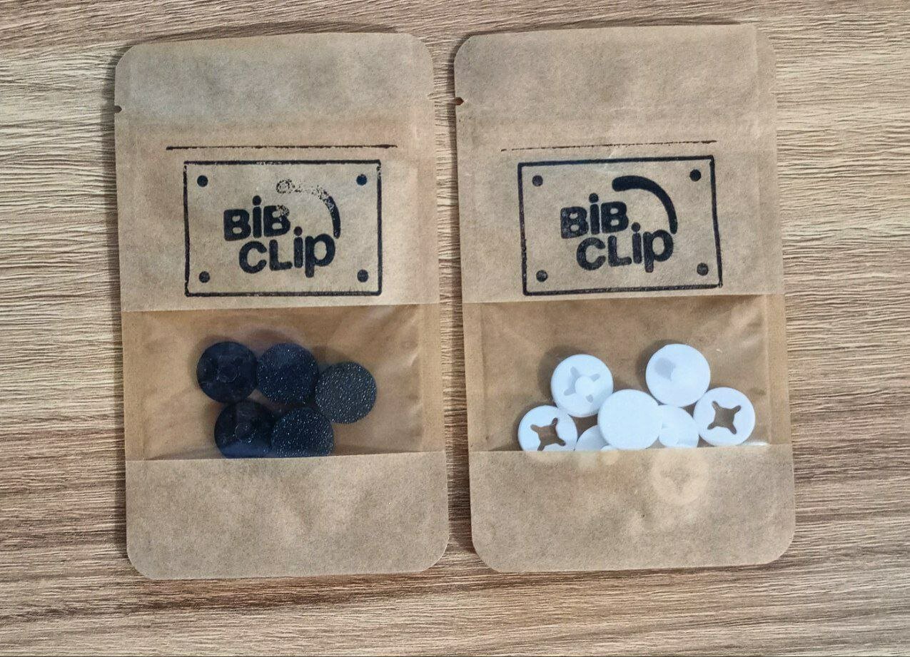 "BibClip" черный и белый - два комплекта - надёжная фиксация номера без булавок!