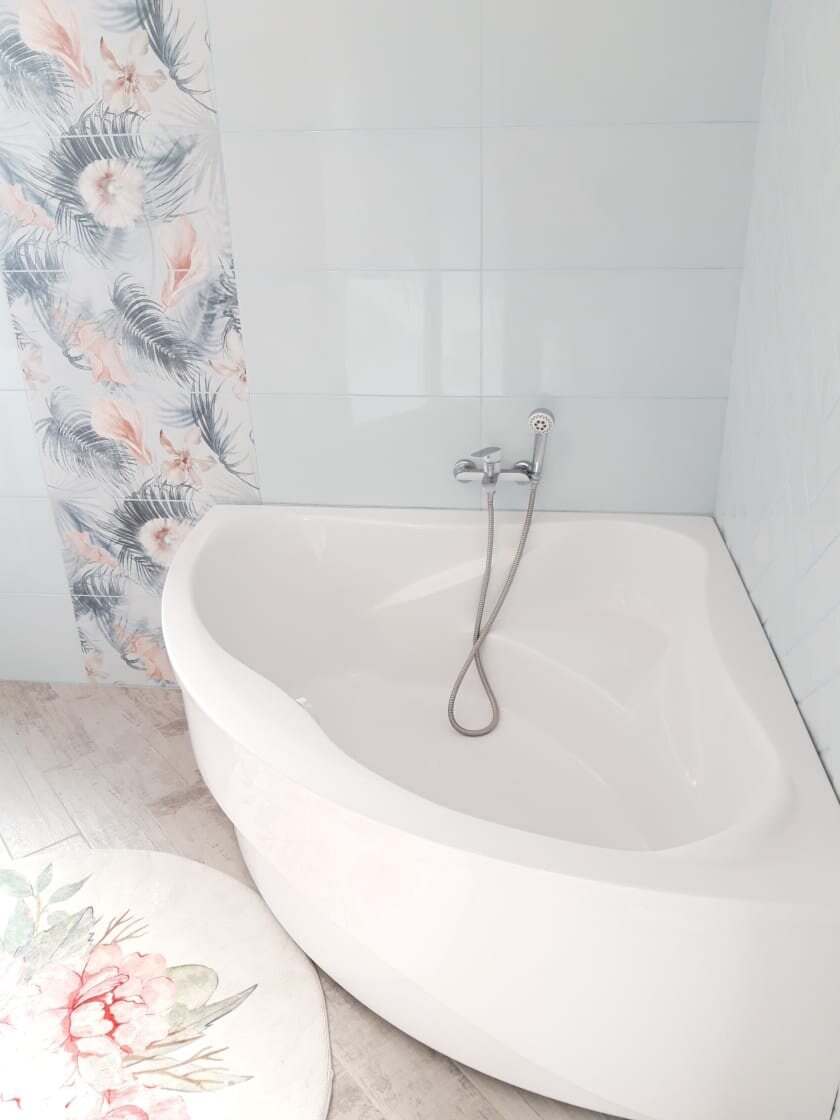 Ванна Castone "Миранда", угловая, мраморная, пристенная, белая