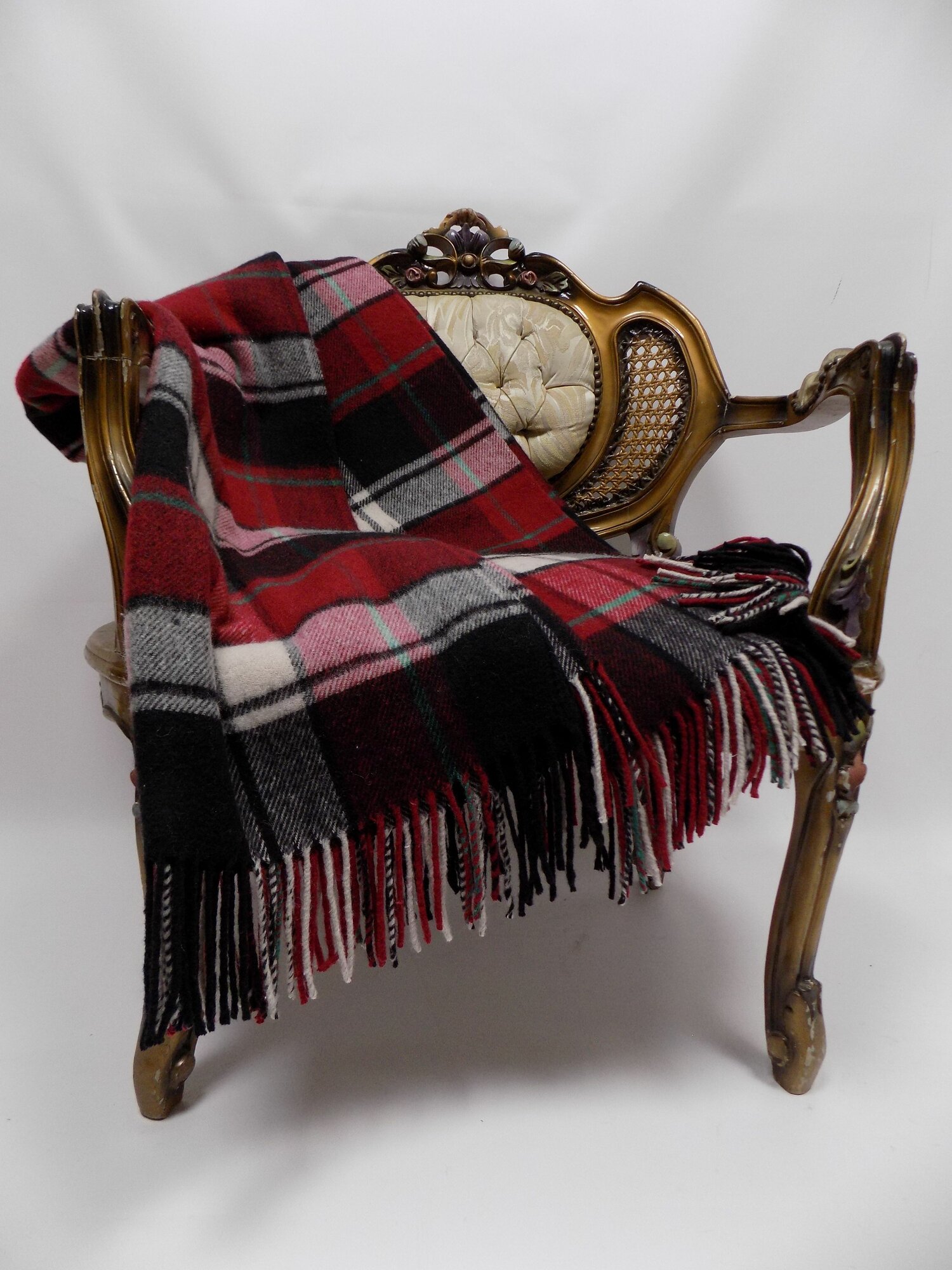 Индийский плед, 140х200см в клетку, 70% - мериносовая шерсть, с бахромой