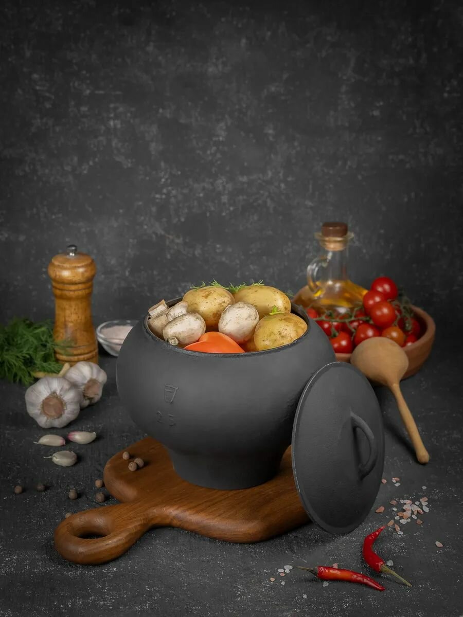 Горшок чугунный 2.5л с крышкой, чугунок