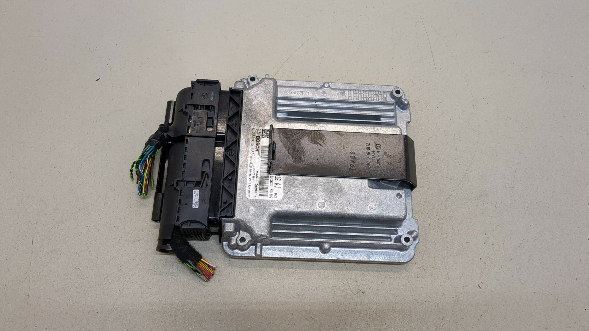 Блок управления двигателем Volkswagen Transporter 5 Б/У