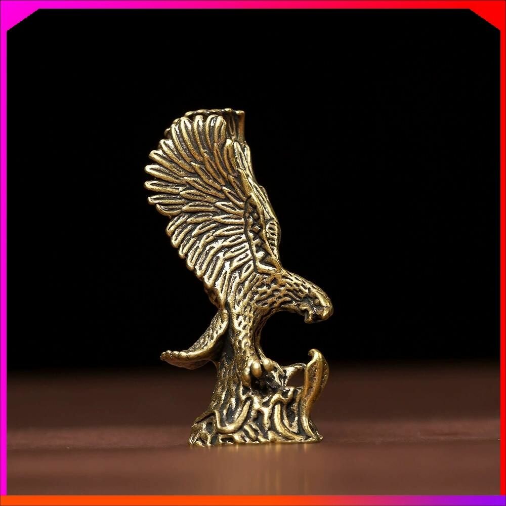 Бронзовая скульптура орла