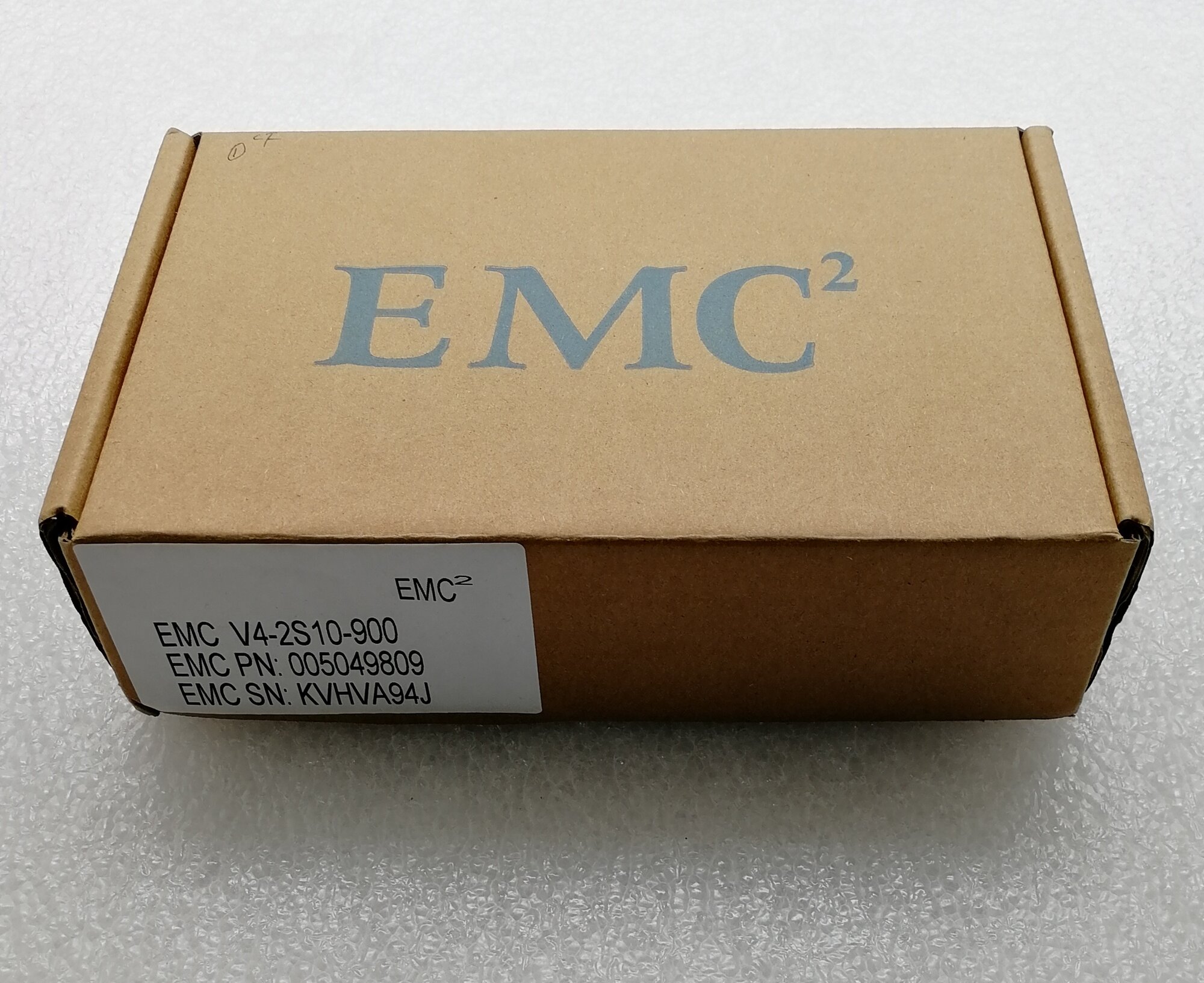Жесткий диск EMC V4-2S10-900 900 ГБ серверный HDD 6G 10K SAS 2.5'