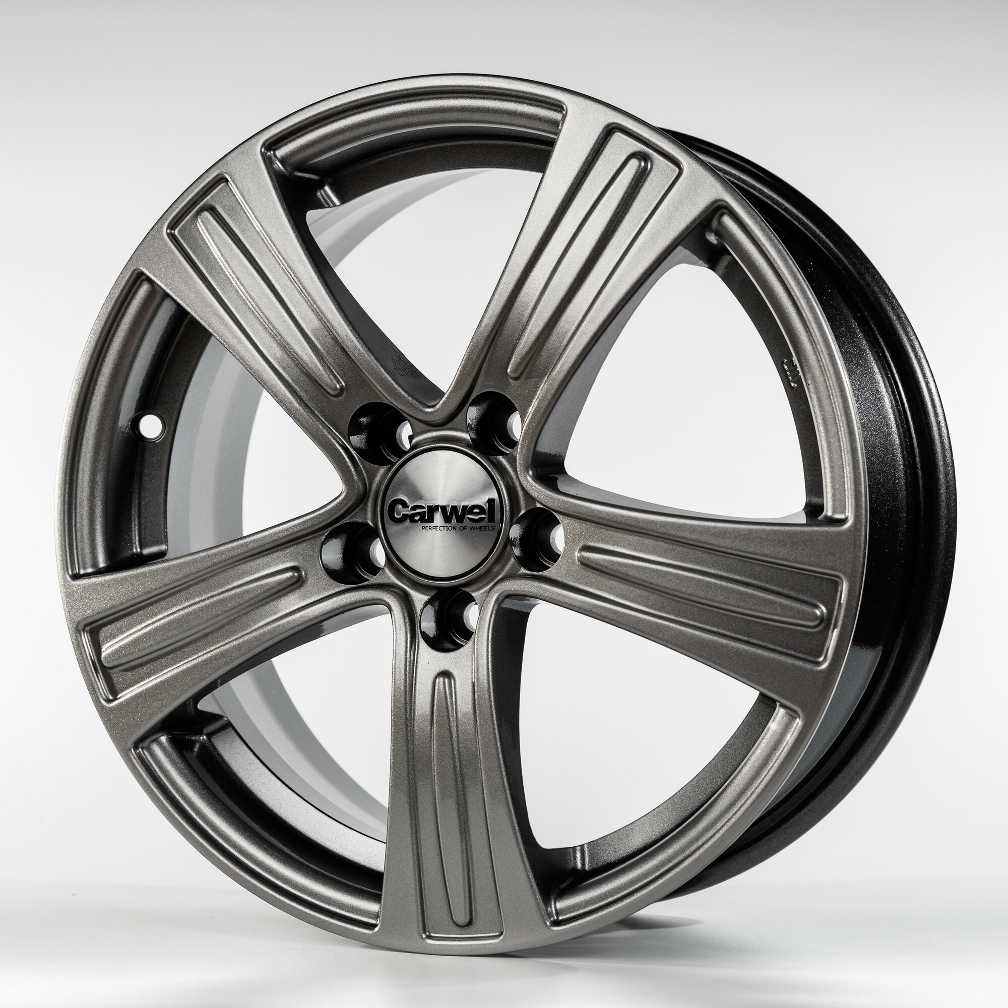 Диск автомобильный литой Carwel Лямбда 109 15x6 5x110 et43 dia65.1 Серебристый металлик