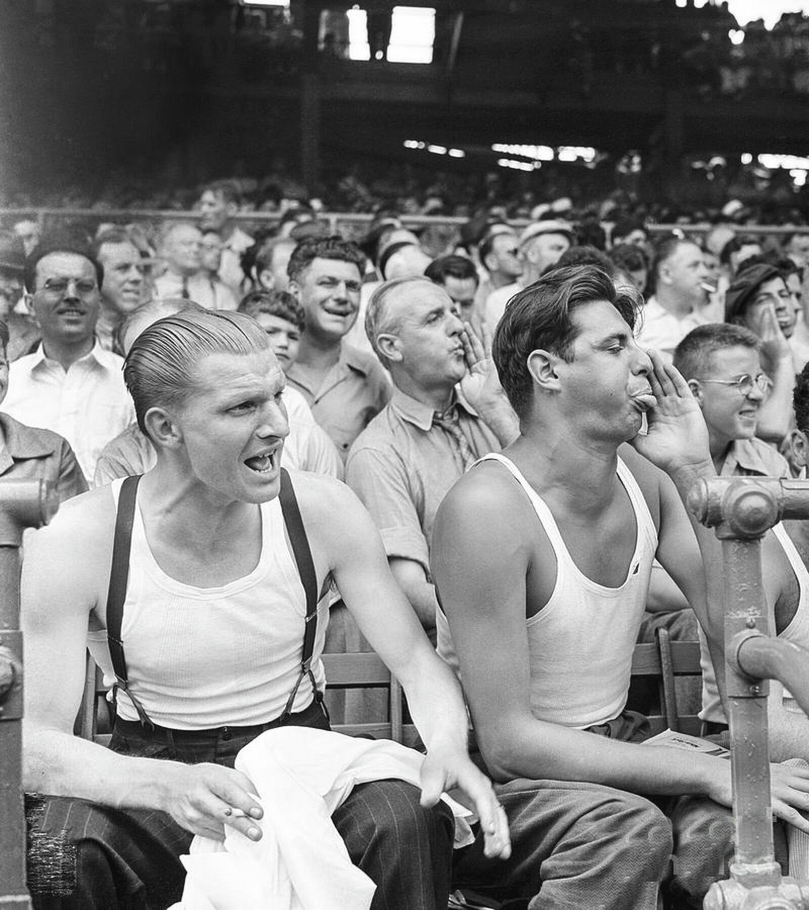 Плакат, постер болельщики на бейсбольном матче на бумаге, размер 60х84см