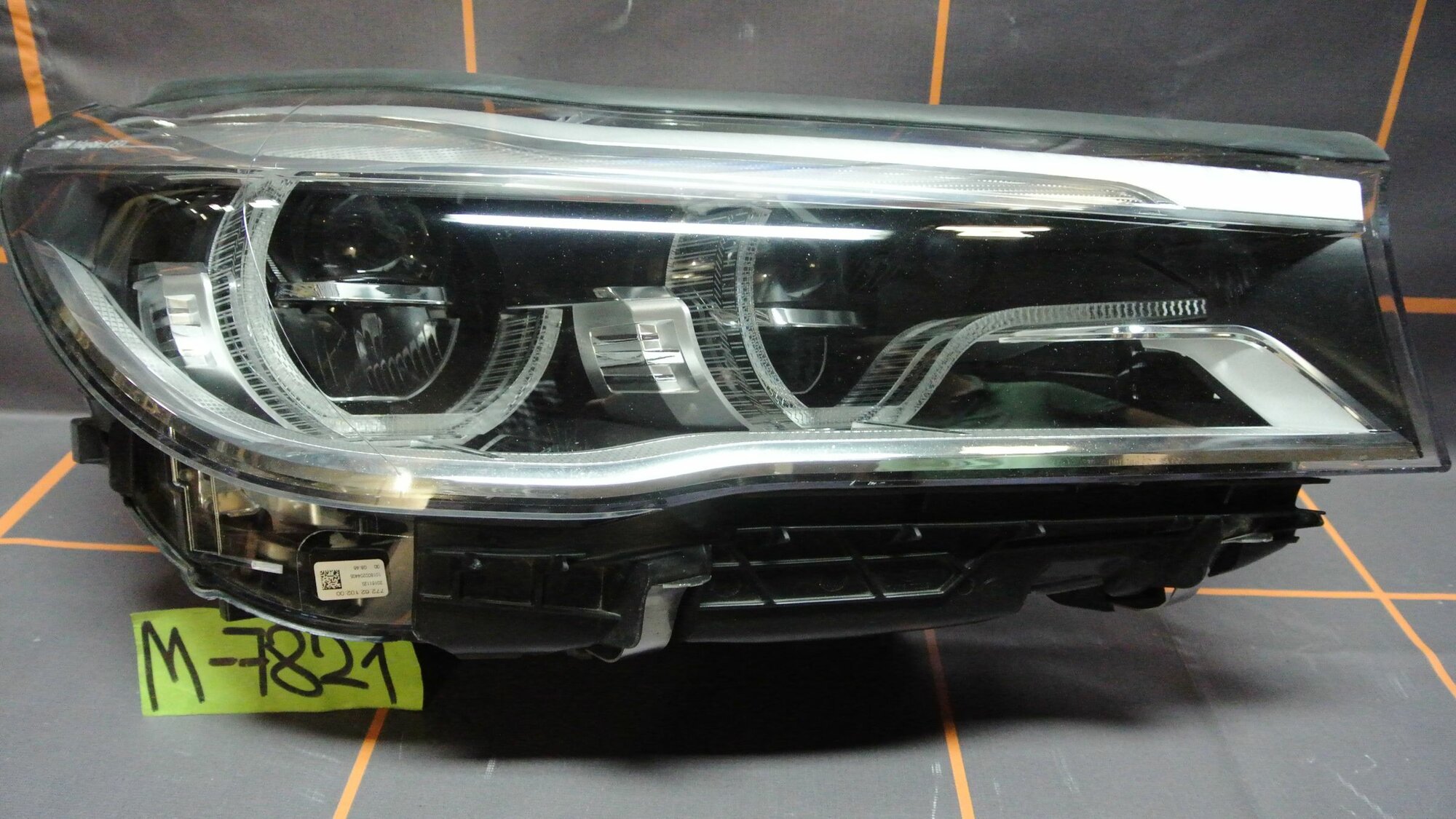 Фара правая (светодиодная) для BMW 7 G11\G12 (2015-19гг) 63117408720