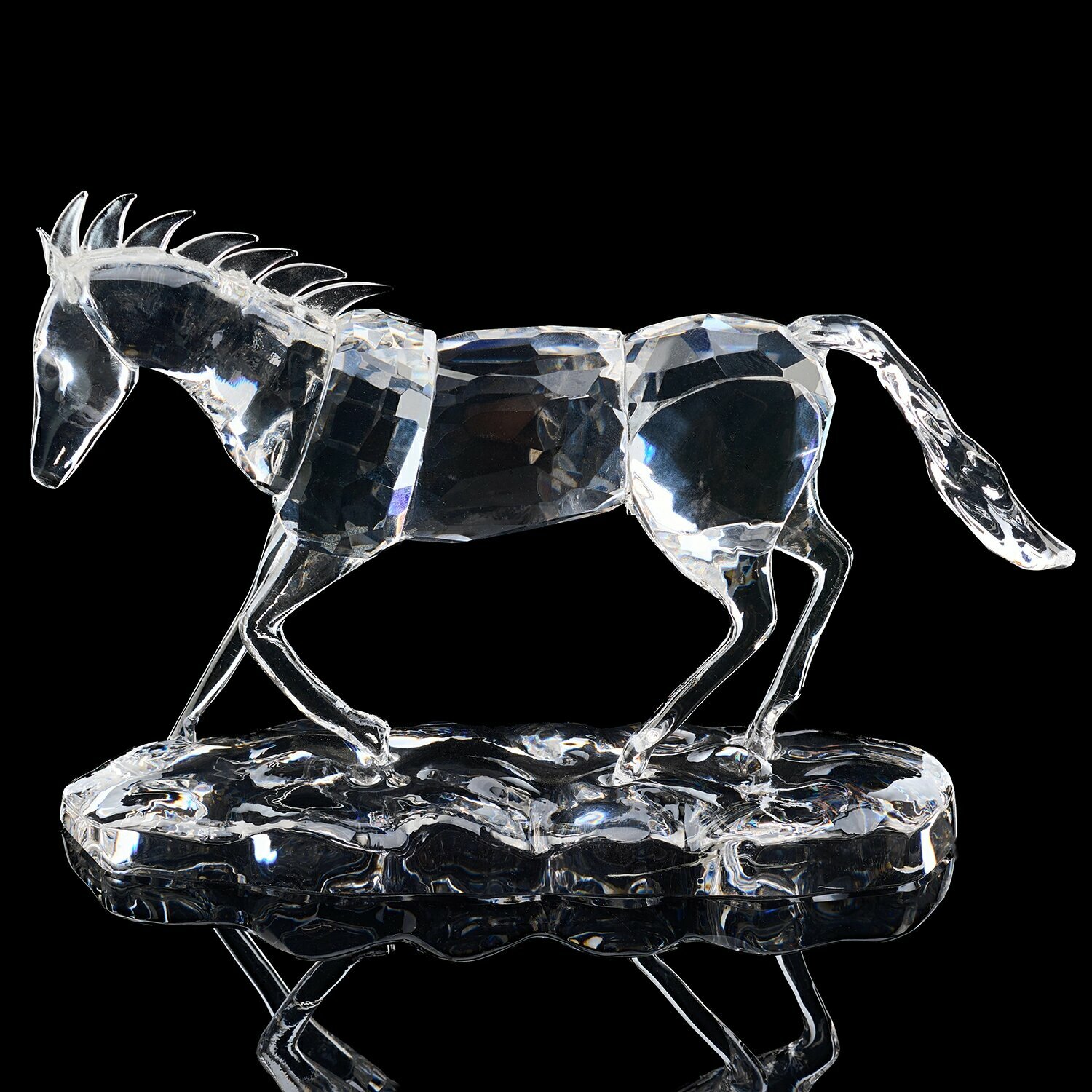 Символ 2026 года. Статуэтка из хрусталя "Лошадь"