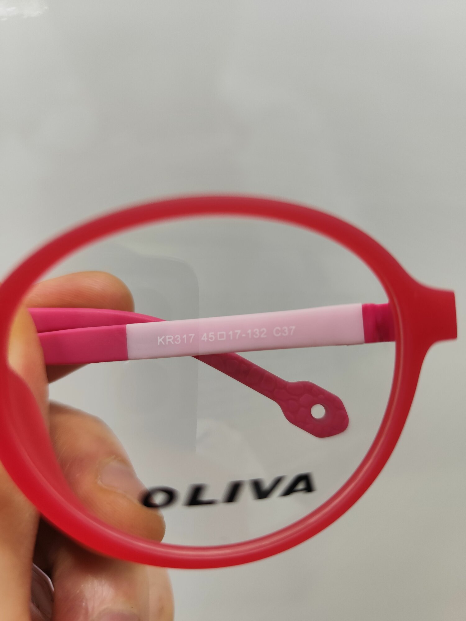 Антивандальная оправа для девочки Oliva — фото 1
