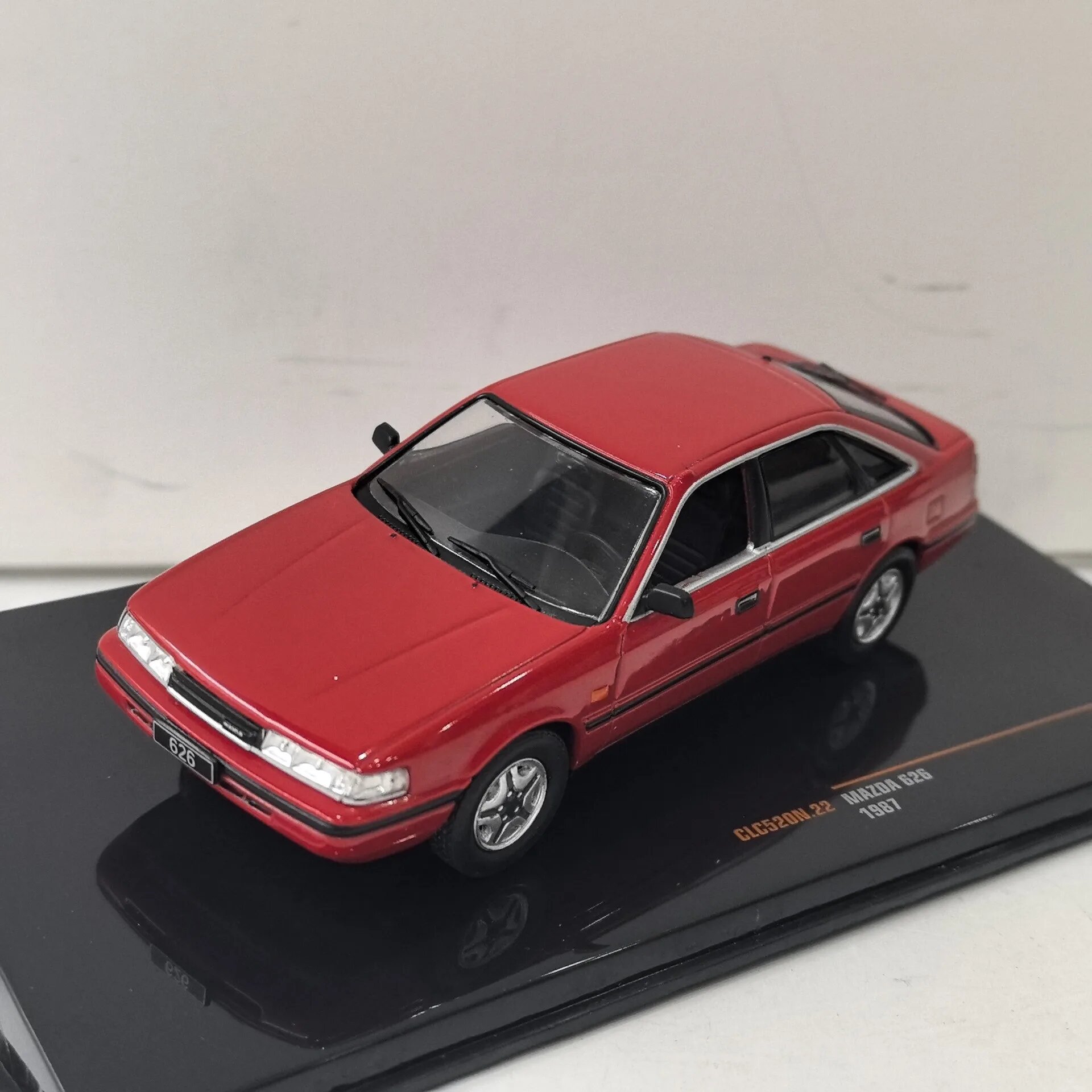 WELLY Масштабная модель Mazda 626 1987 1:43