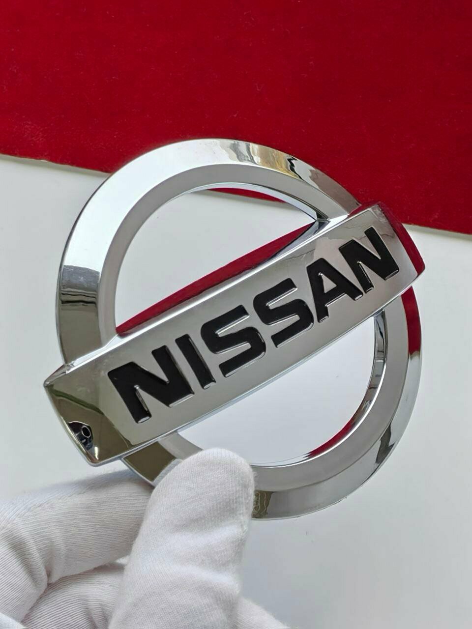 Значок для Nissan 100мм , эмблема Ниссан 1 шт.