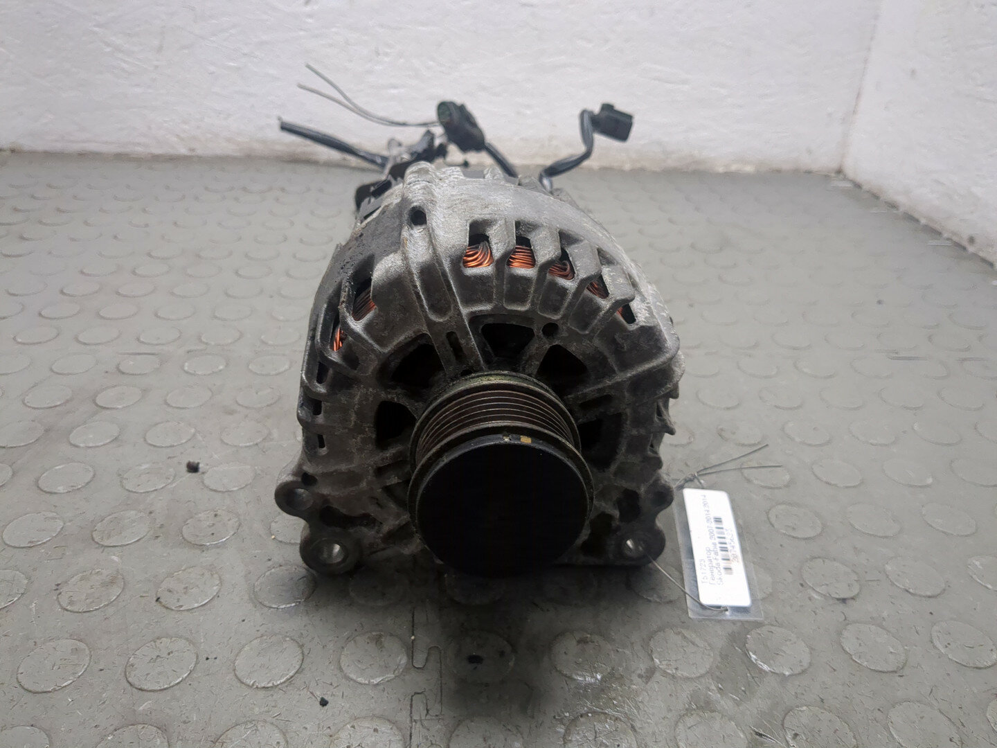 Генератор Skoda Fabia Б/У