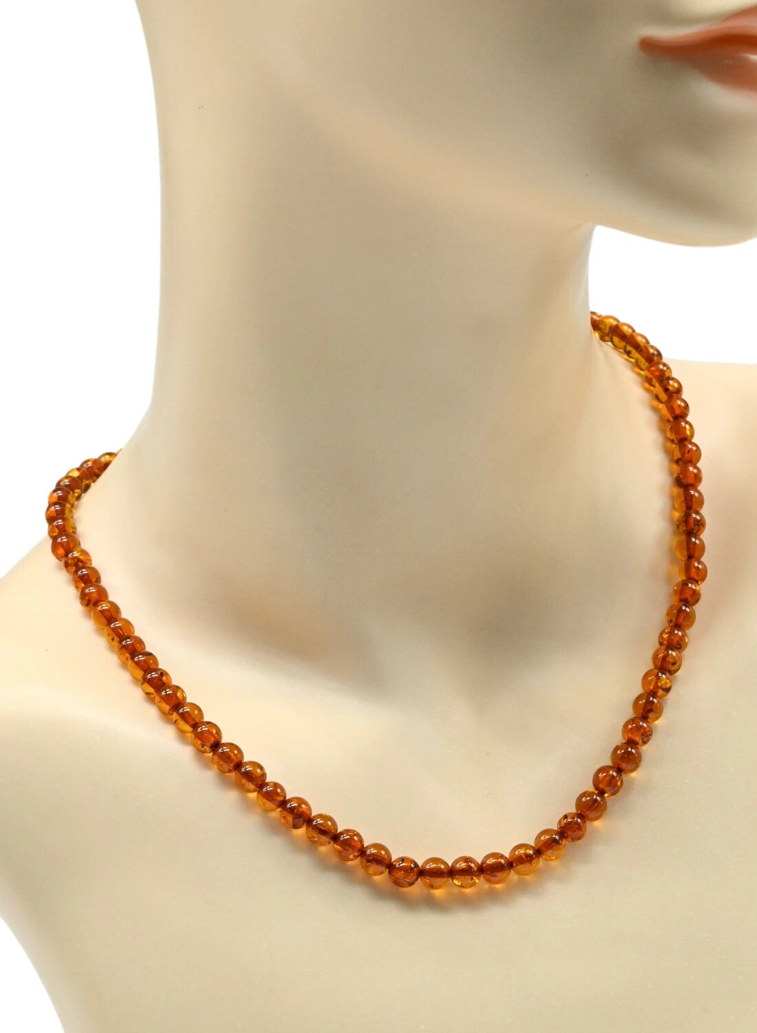 Бусы, янтарь