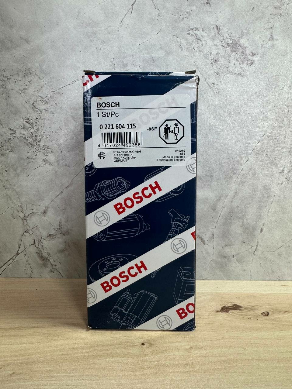 Катушка зажигания Bosch 0221604115 для Volkswagen Polo, Skoda Superb, Volkswagen Passat, Skoda Octavia, Audi Q5