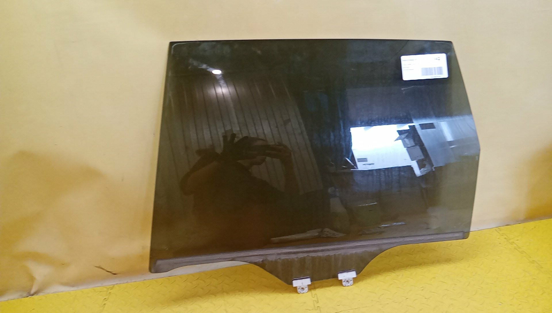 Стекло двери задней левой Forester (S13) Subaru 62011SG031