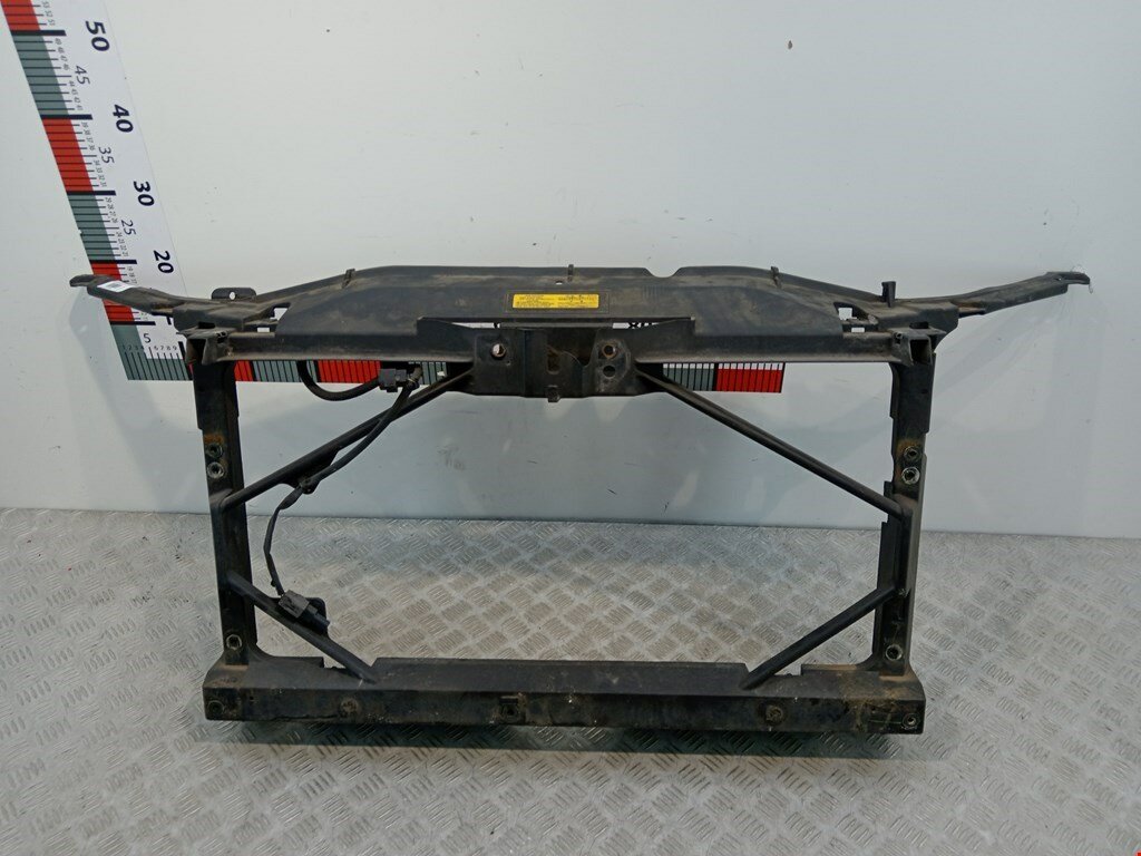 Панель передняя (передняя монтажная панель рамка передняя телевизор) Mazda 6 GG GJ6A53110A арт. 2228592