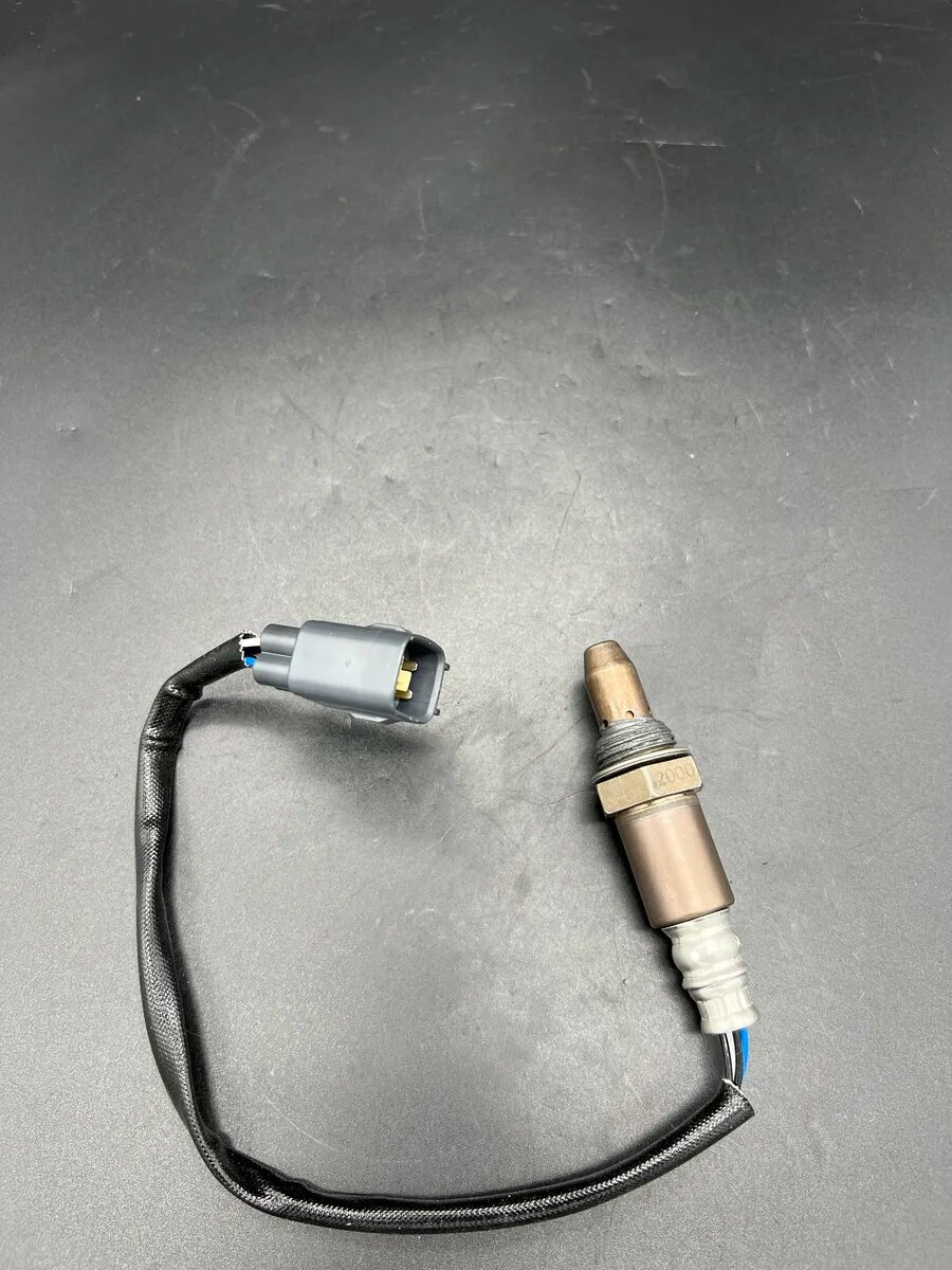 Лямбда зонд, кислородный датчик Новое Cargoparts