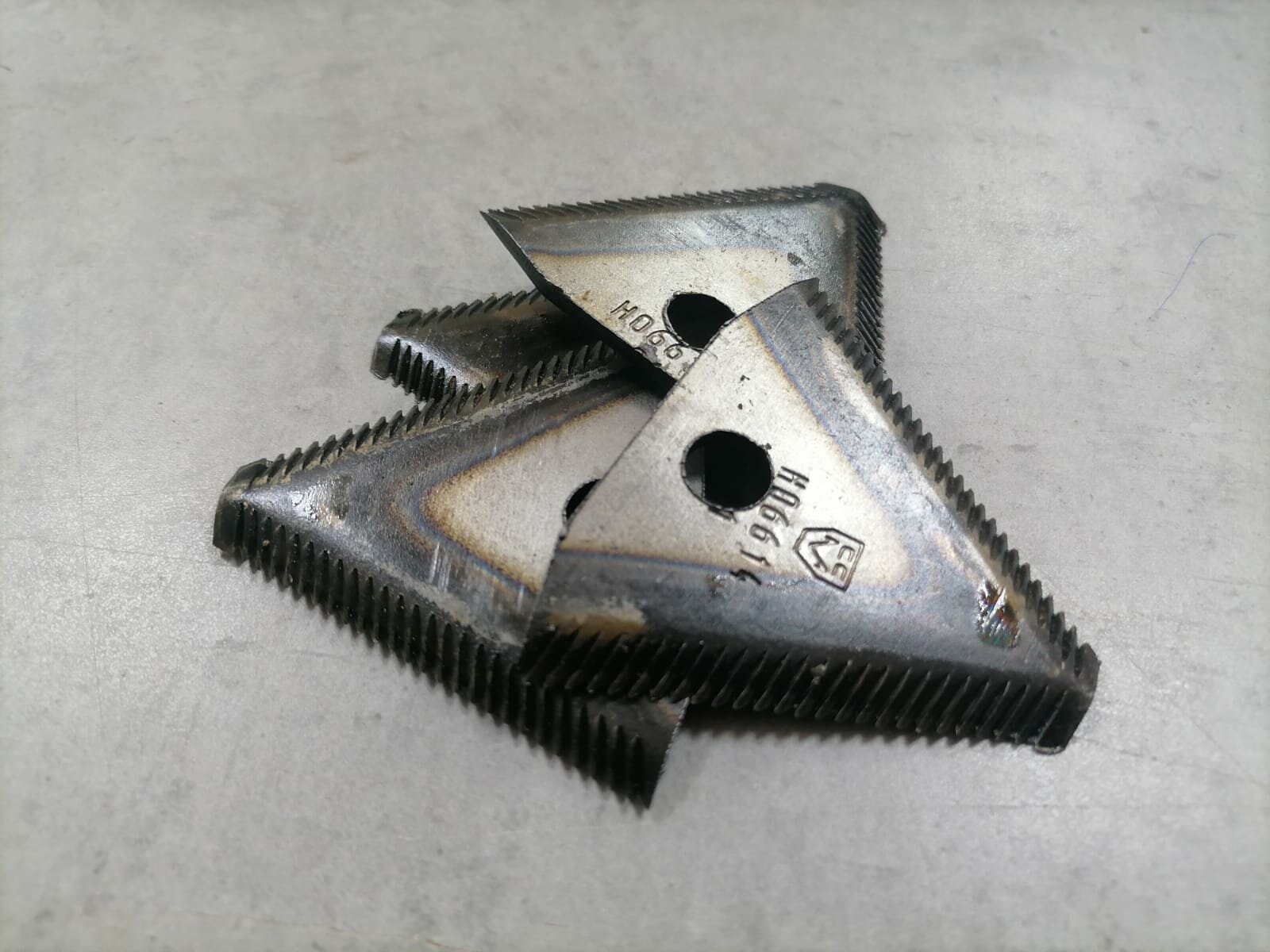 Комплект (4 шт.) сегментных ножей для роторной косилки Заря и его аналогов