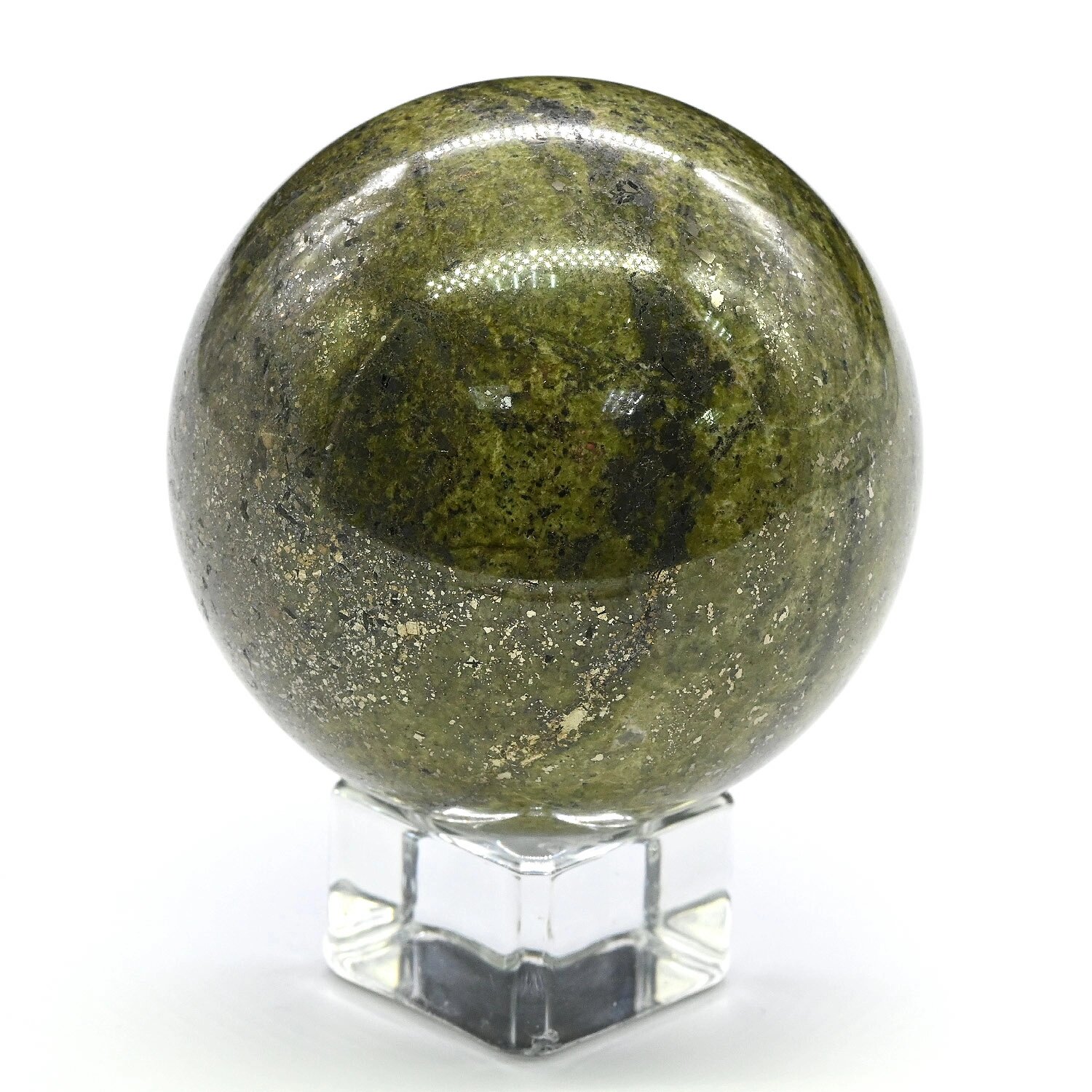 Шар из лизардита, диаметр 59мм .