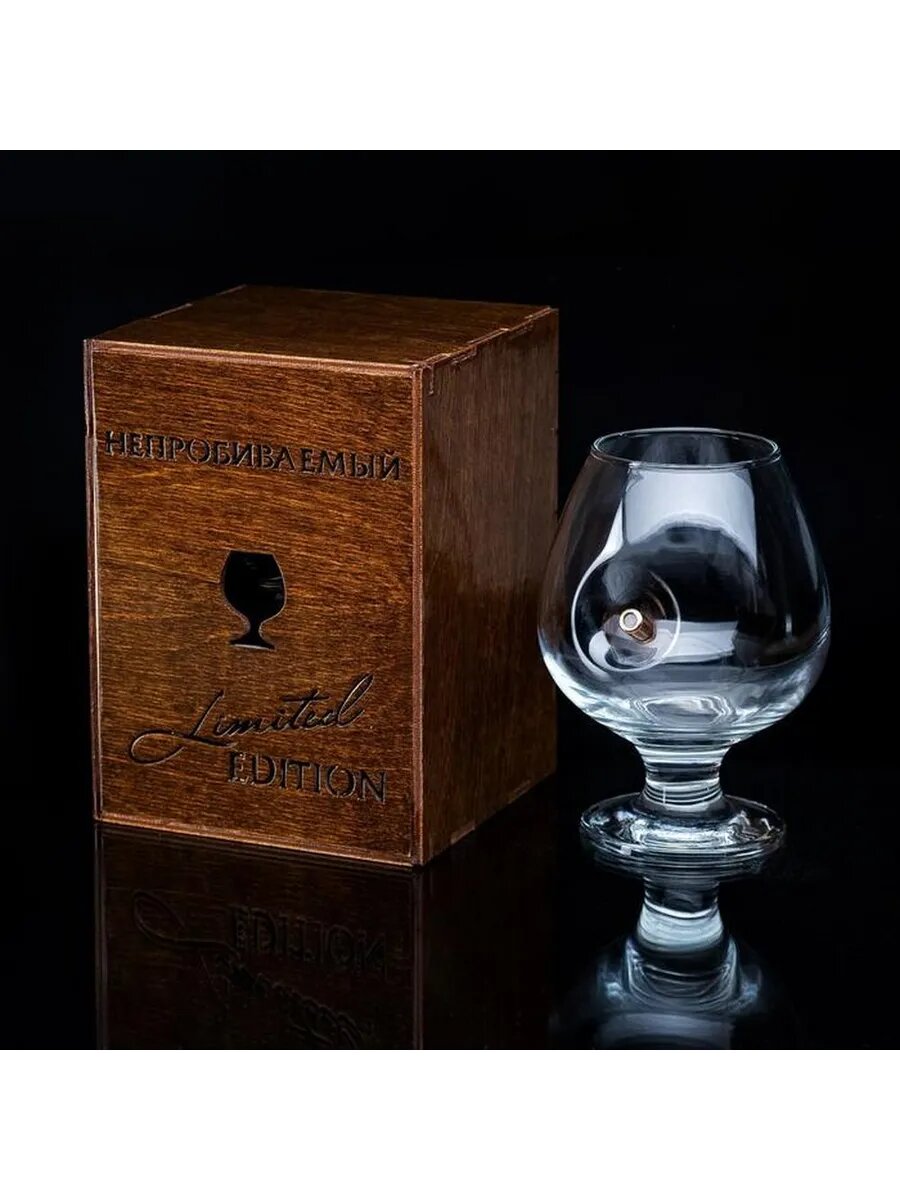 Уникальный деревянный бокал для коньяка