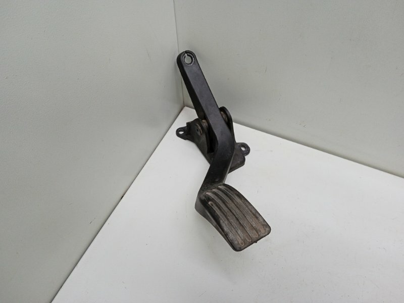 Б/У Форд Фокус 1 Педаль газа Ford Focus 2000 1, DFW 136954 FORD арт. 98AB9P732AE