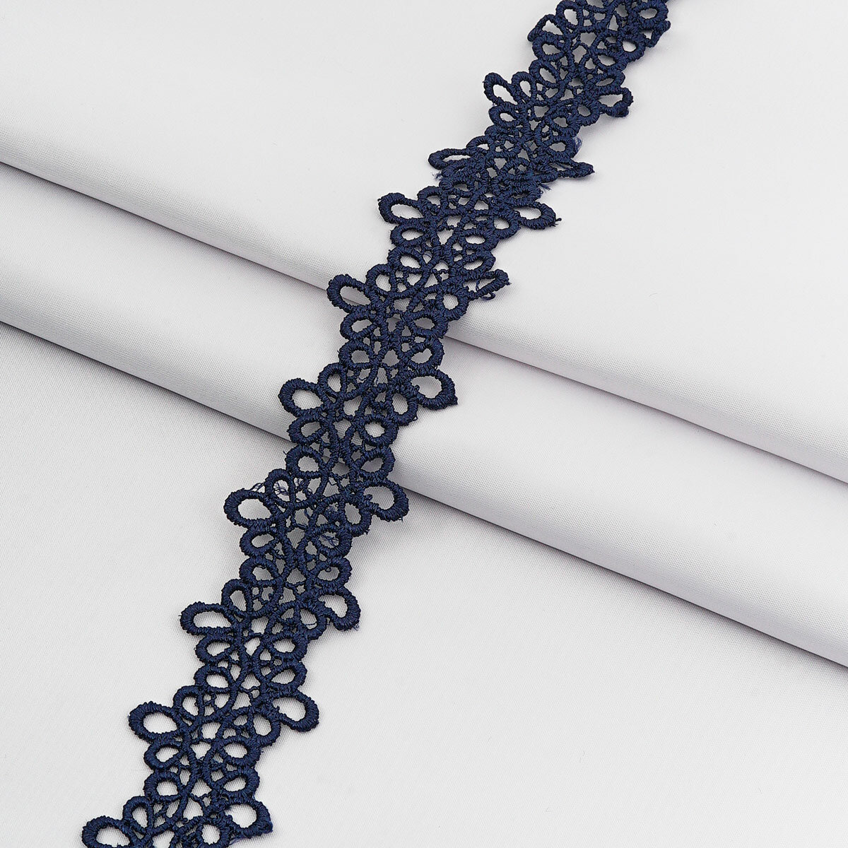 Кружево для рукоделия гипюр, ширина 4 см, длина 13,7 м, цвет темно-синий, 1 штука