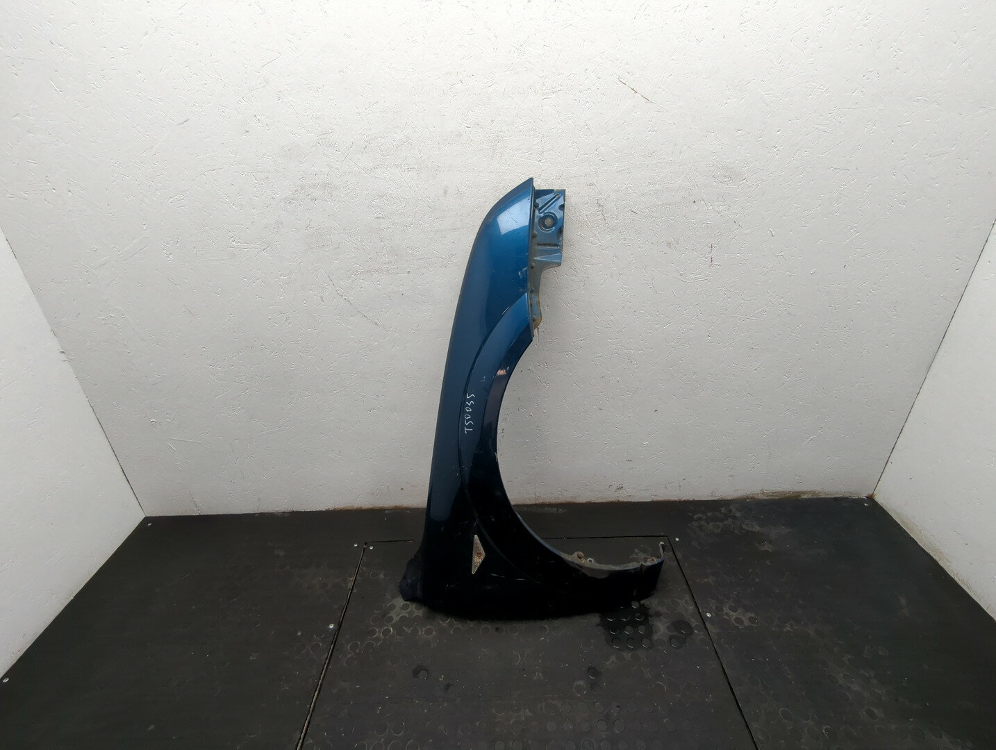 Крыло правое переднее Ford Mondeo 3 Б/У