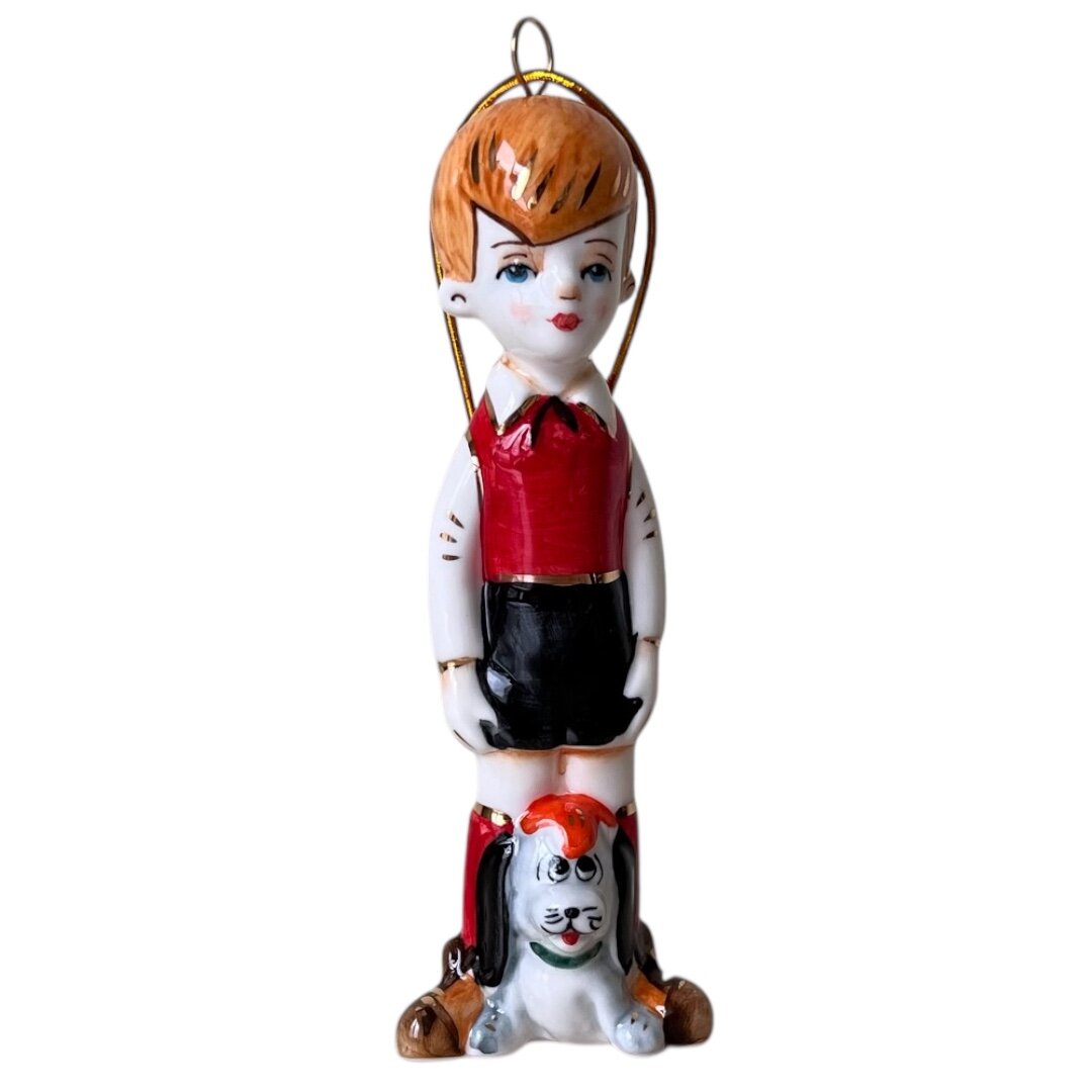 Елочная игрушка Малыш и Карлсон "Малыш из Карлсона" с золотом. Лефортовский фарфоровый завод. Елочная игрушка из фарфора