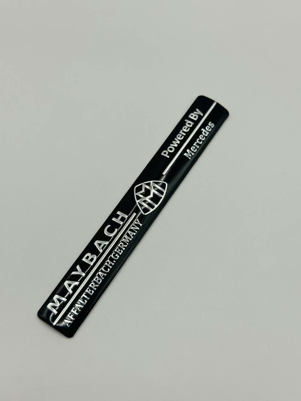 Шильдик Наклейка Maybach Powered By Mercedes Black 10.2см