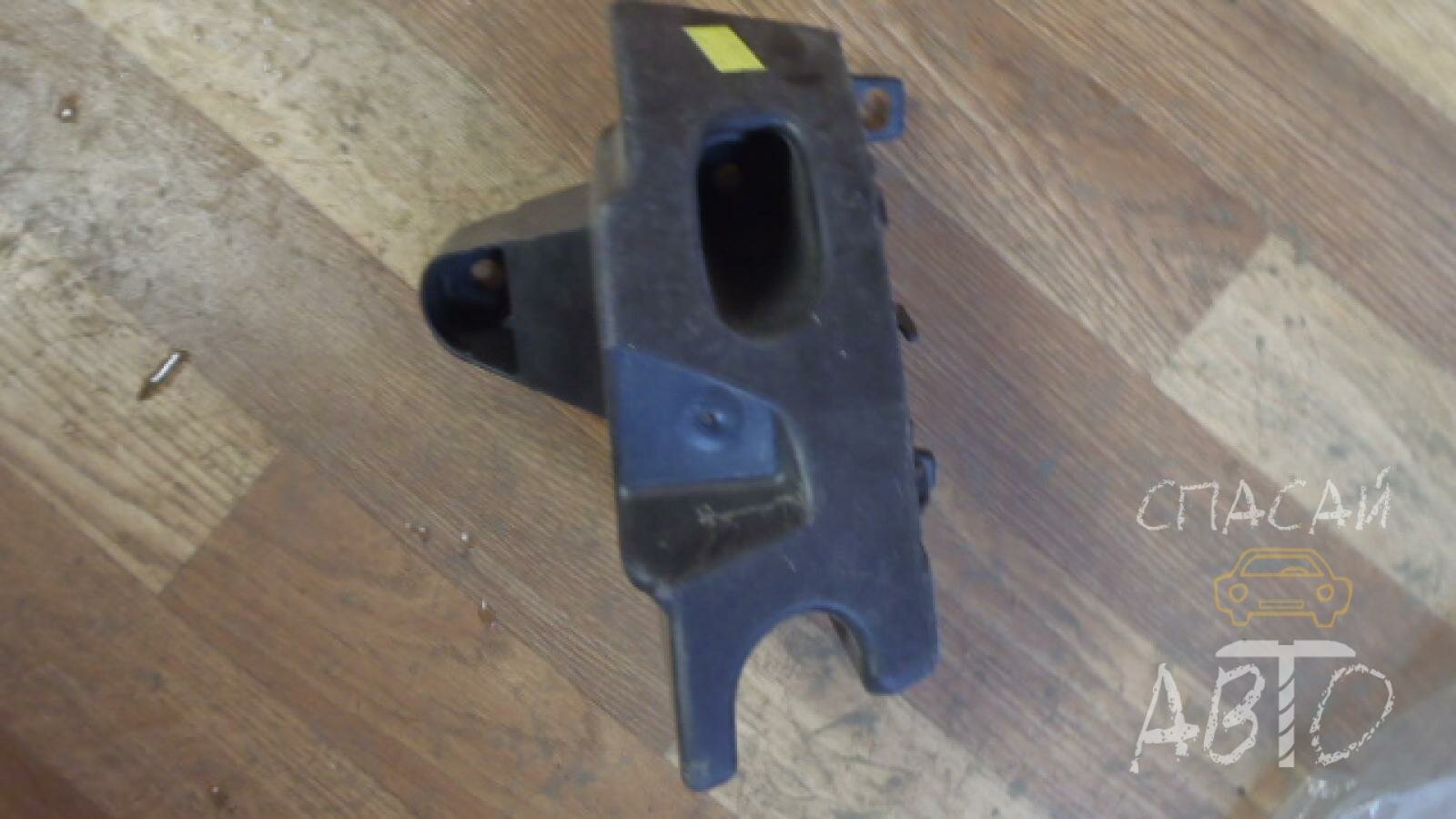 Кронштейн заднего бампера C4 II Citroen 9650693680B